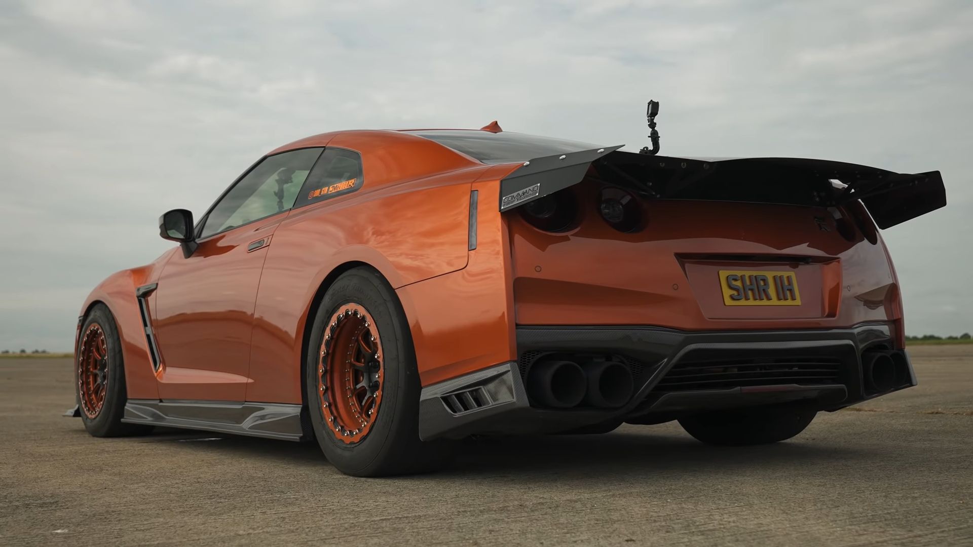 Watch Three Differently Tuned Nissan GT-Rs Hit The Drag Strip For A ...