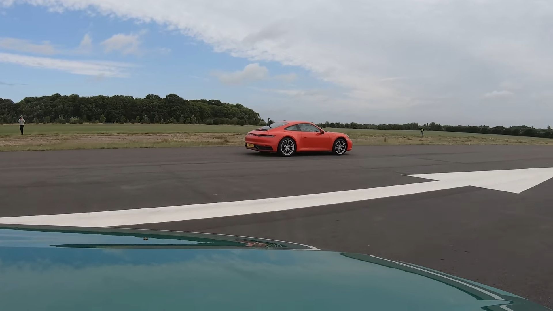 Drag Race: Porsche 911 Carrera vs BMW M3 Competition - Which Car Will ...