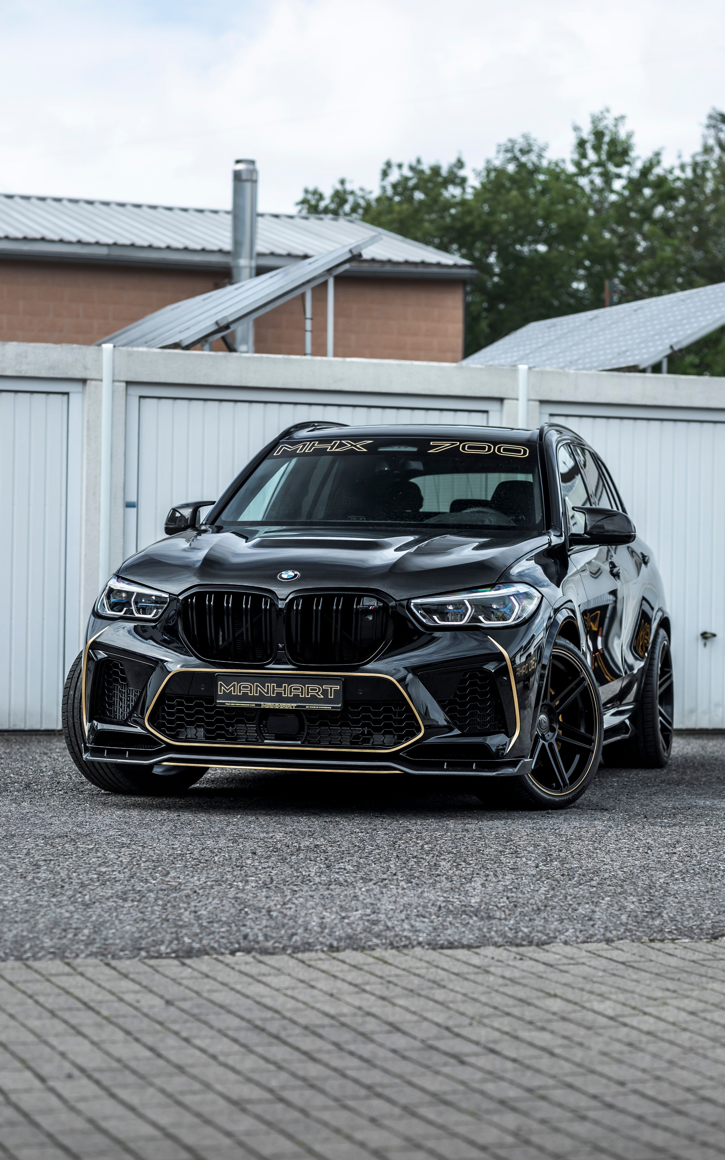 2022 Manhart MHX5 700