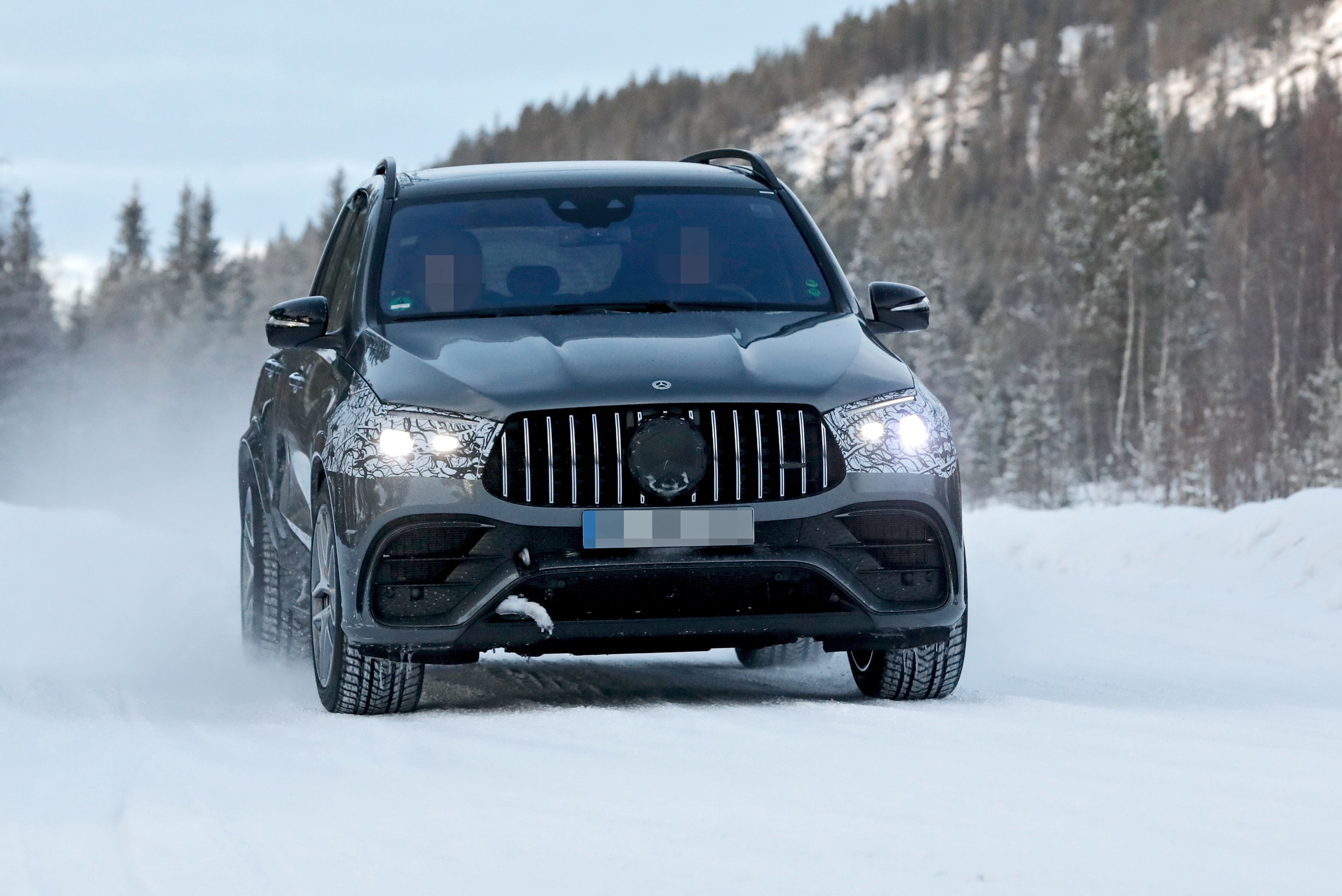 The 2023 Mercedes-AMG GLE 63 Facelift Has Been Spied With Barely Any ...