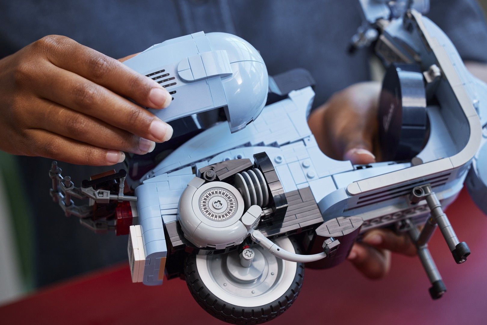 Do You Like Vespa's? You Can Now Build One Yourself With LEGO