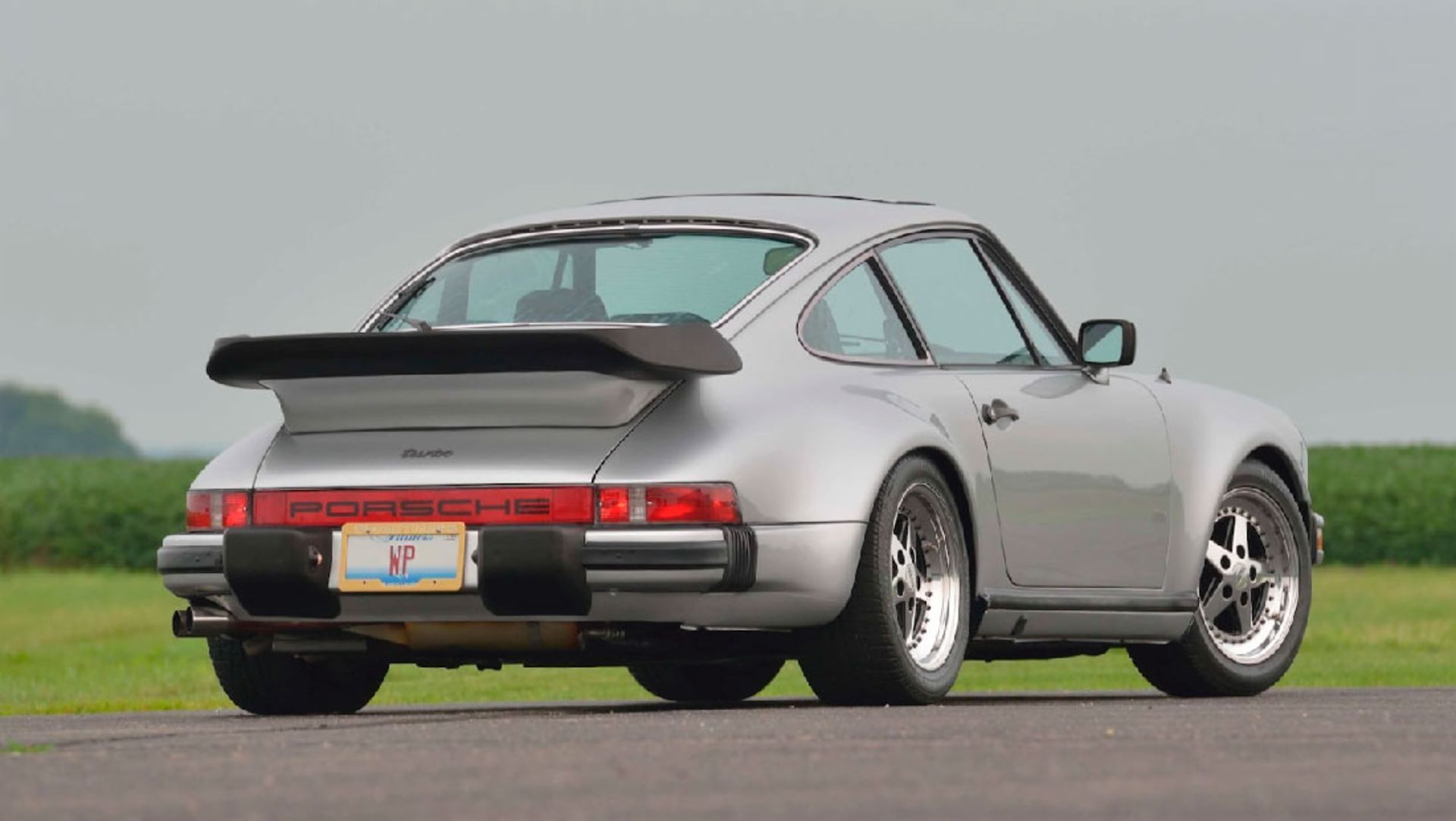 Porsche 911 Turbo (930) - The Widowmaker That Started The Turbocharging ...