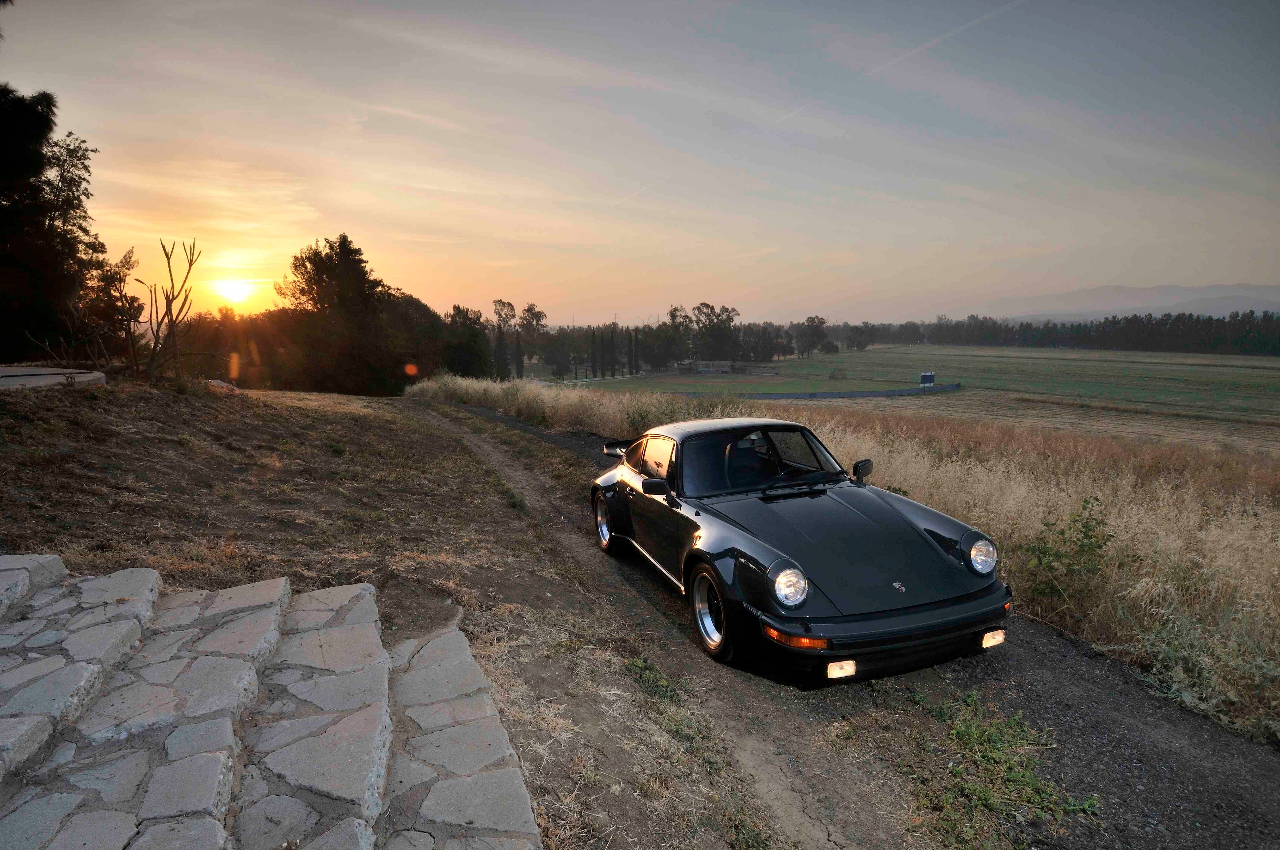 Porsche 911 Turbo (930) - The Widowmaker That Started The Turbocharging ...