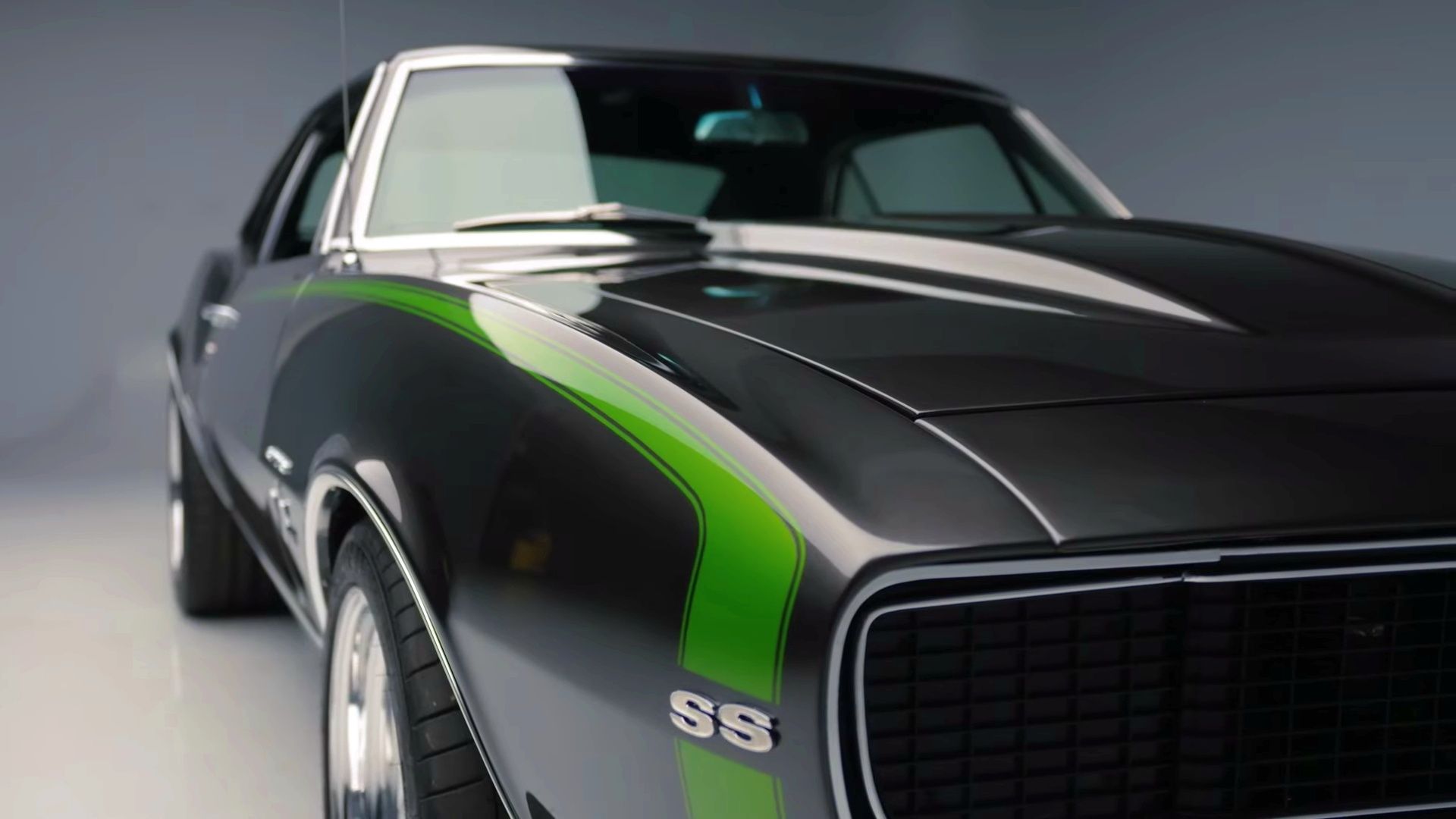 Your Chance To Own, Defending Two-Time UFC Middle-Weight Champion ...