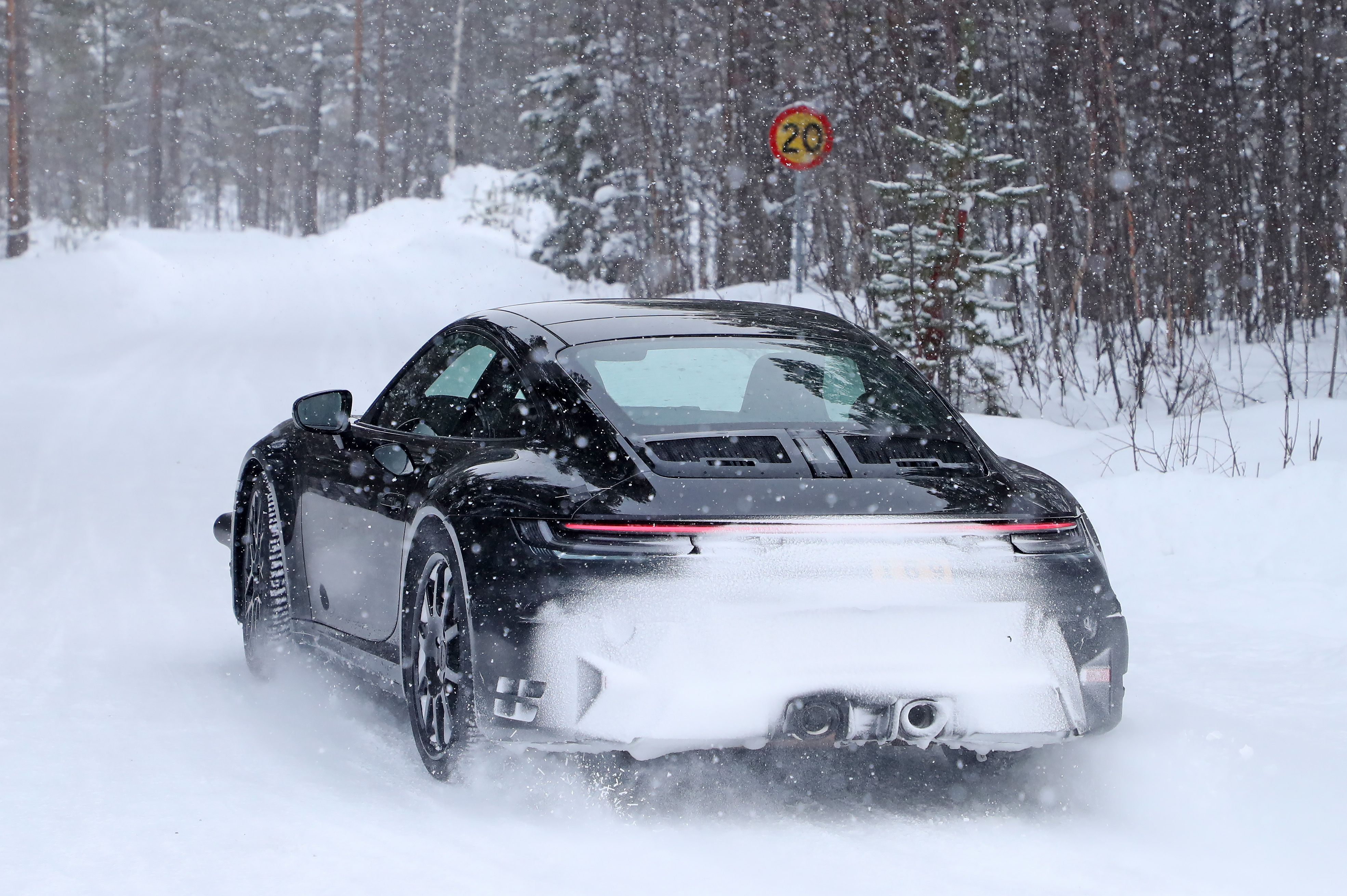 Electric Porsche 911 – The Secret Lies in Solid State Batteries