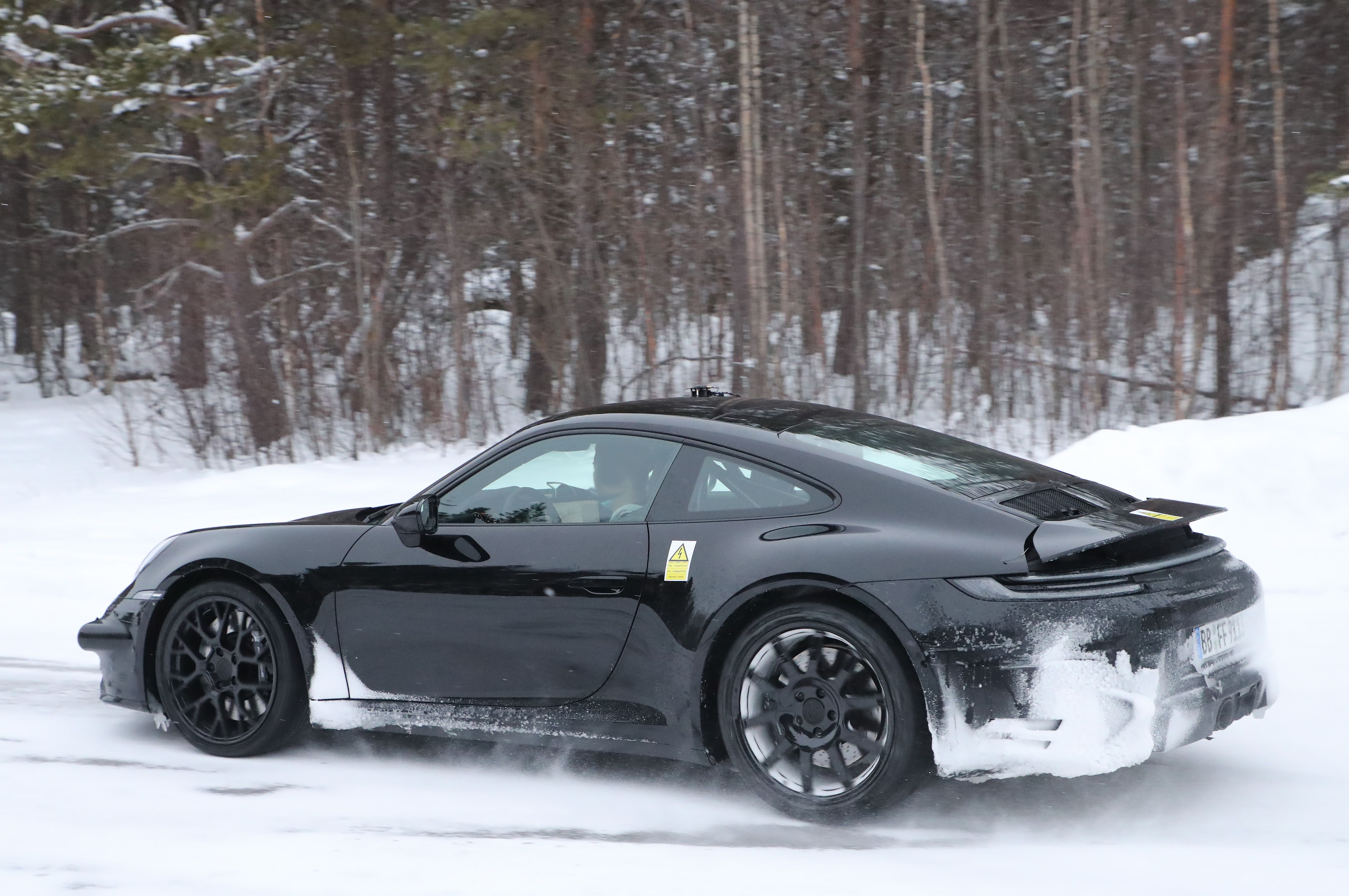 Electric Porsche 911 – The Secret Lies in Solid State Batteries