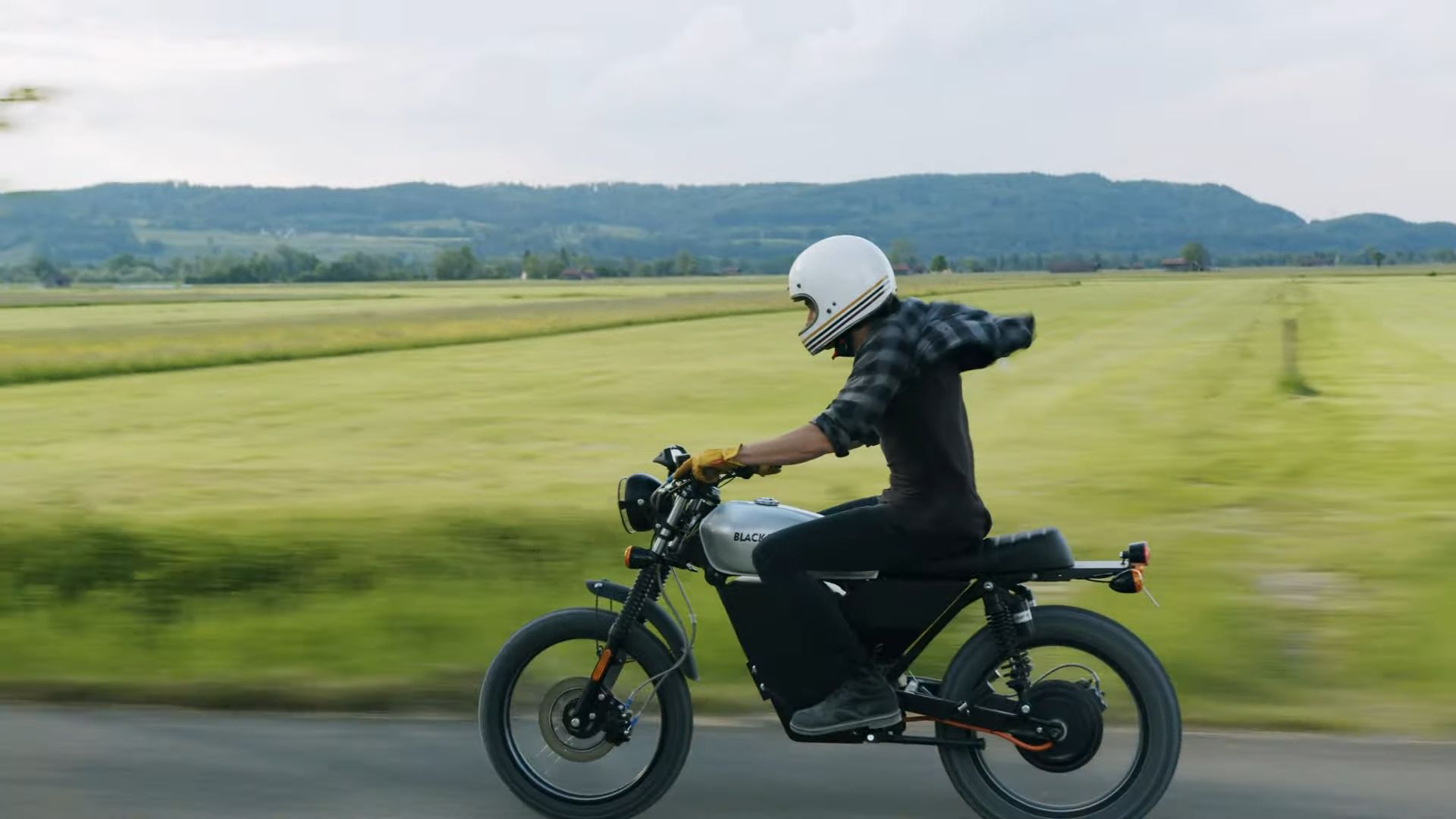 The Bonfire E | X Bikes Are Your Perfect Guilt-Free Eco Warriors For ...