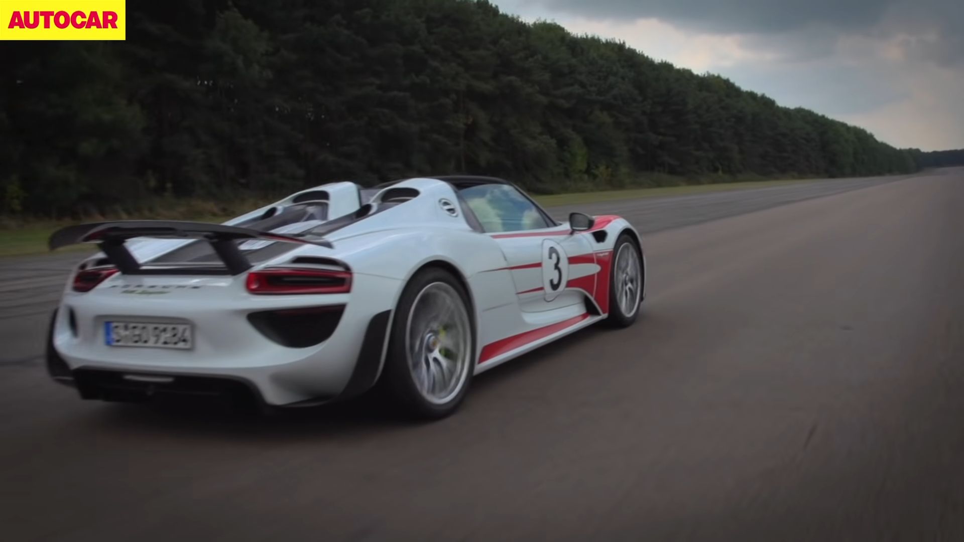 Superbike vs Supercars: Watch A Ducati Challenge A Porsche And A ...