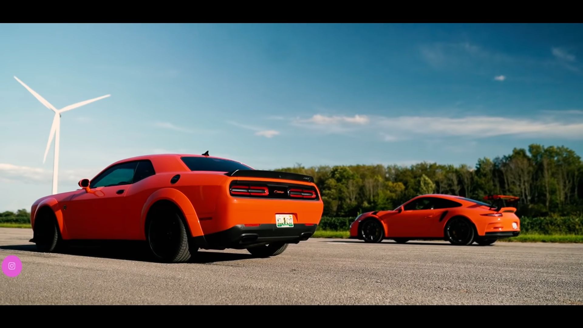 The Porsche 911’s Race Against A Dodge Challenger Hellcat Is Nothing ...