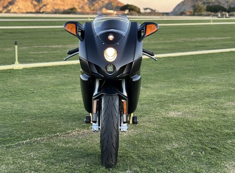This Sinister '05 Ducati 749 Is What Robert Pattinson Should’ve Ridden ...