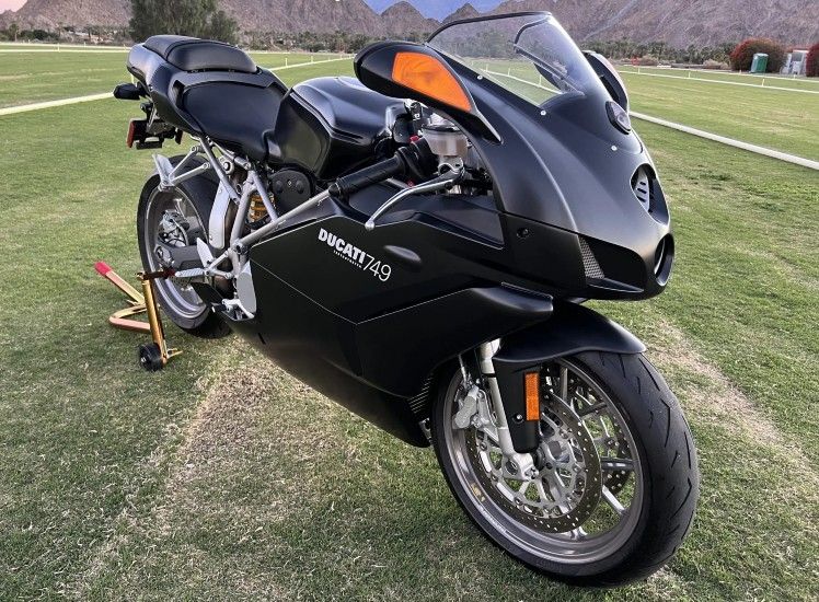 This Sinister '05 Ducati 749 Is What Robert Pattinson Should’ve Ridden ...