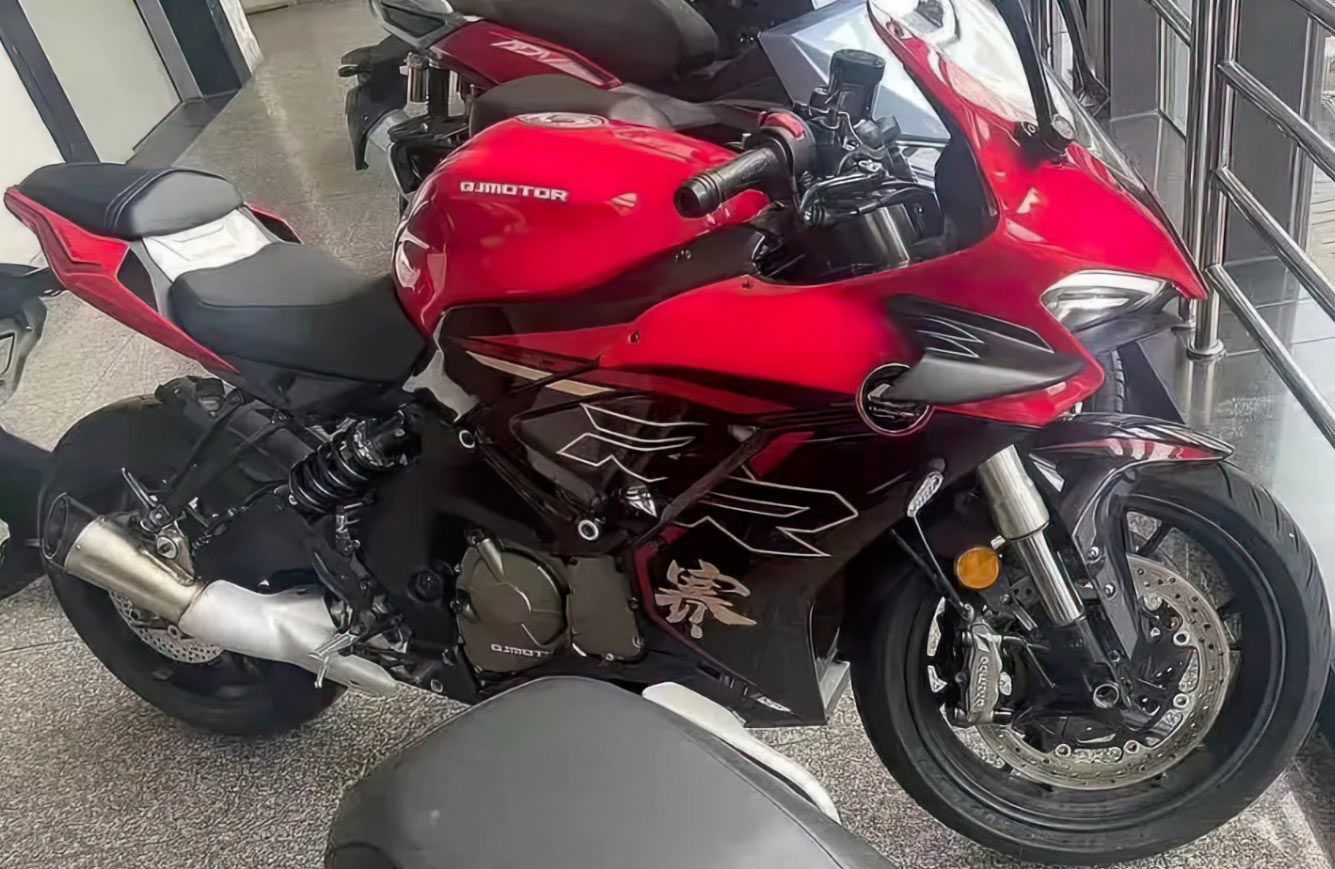 QJMotor’s New 600cc Sportbike; Looks Like A Cut-price Ducati Panigale ...