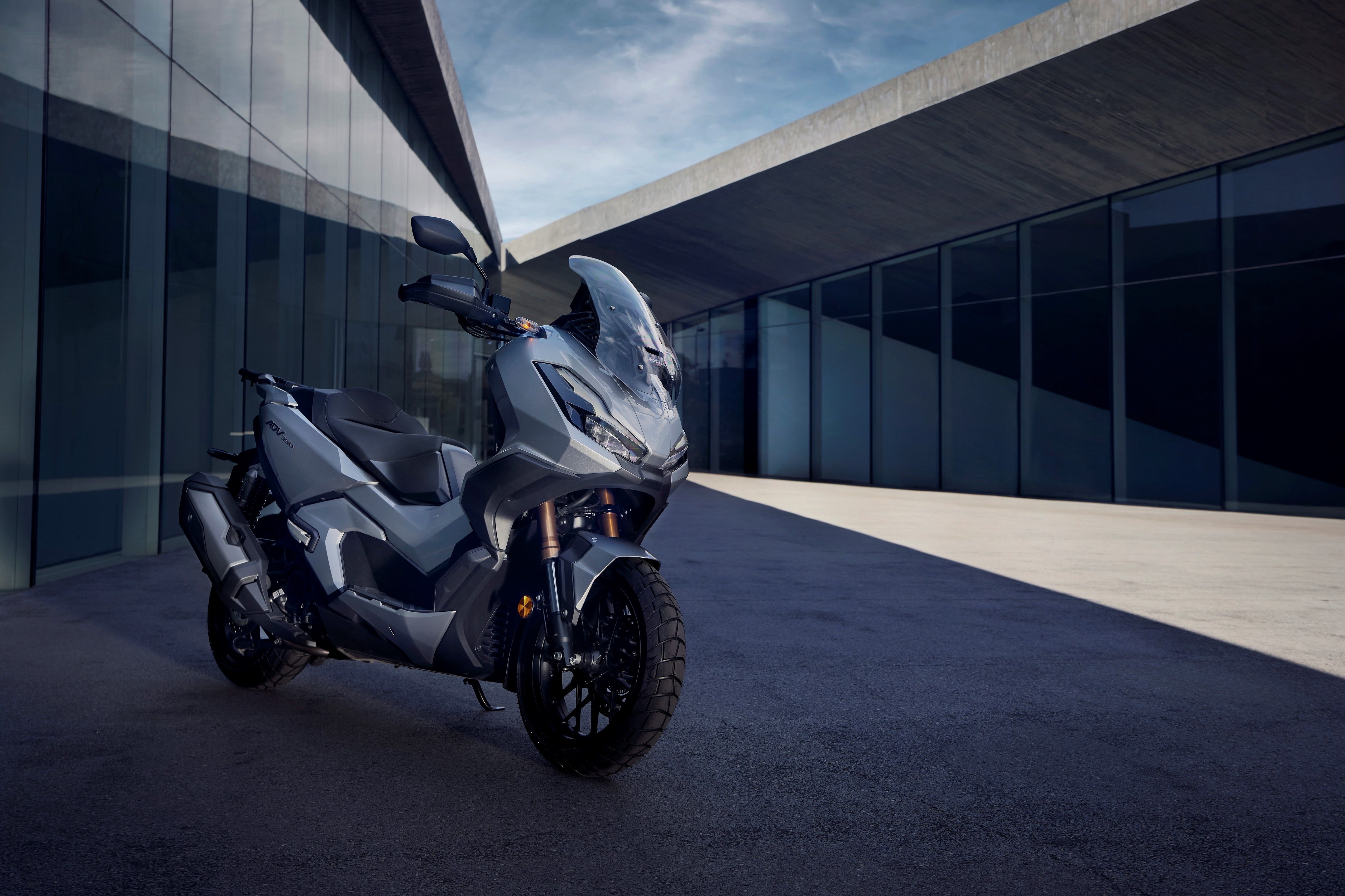 2022 Honda ADV350 - Performance, Price, and Photos