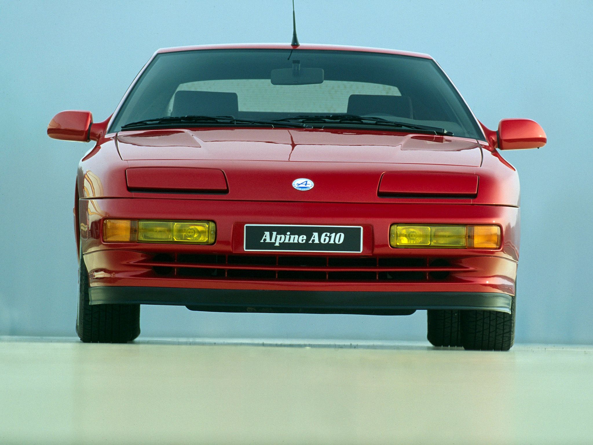Alpine A610 - Thirty Years of Rear-engined French Goodness