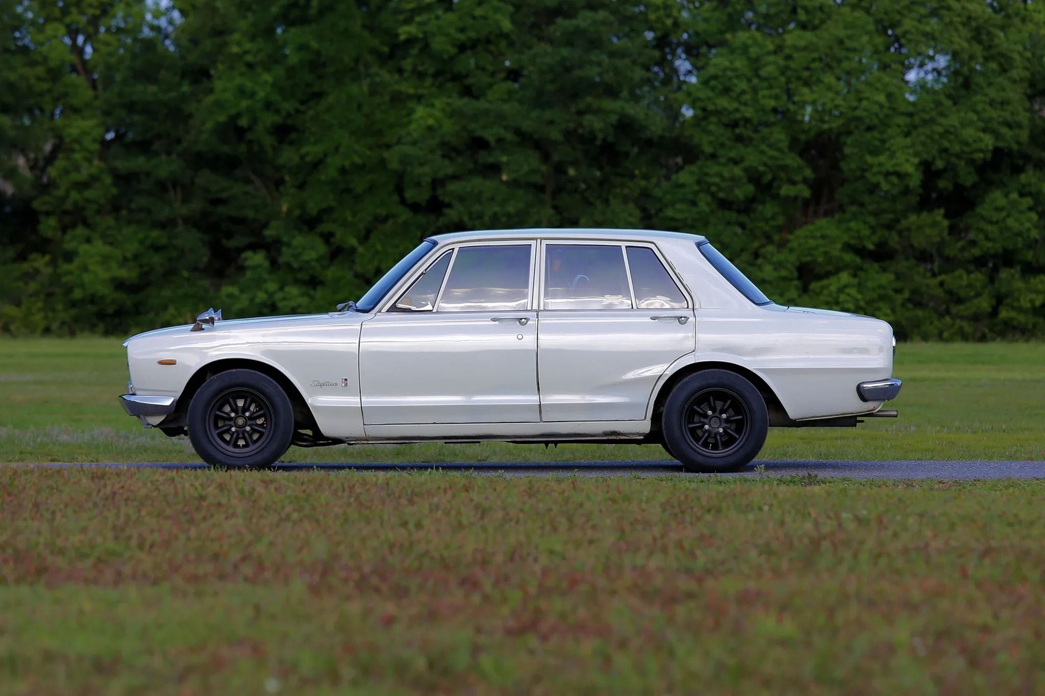 Birth of a Legend - This First-Year 1969 Nissan Skyline GT-R ...