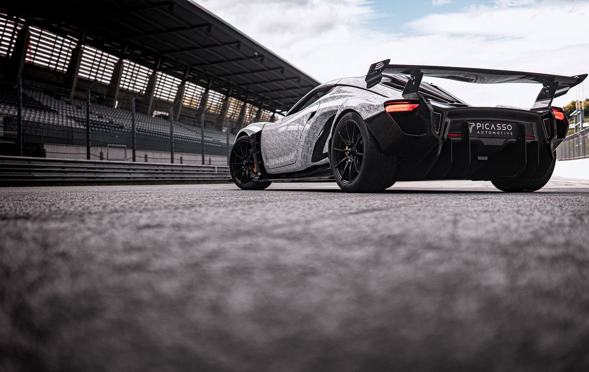 The Picasso Automotive PS-01 -- the "Craziest Carbon Fiber Car Ever ...