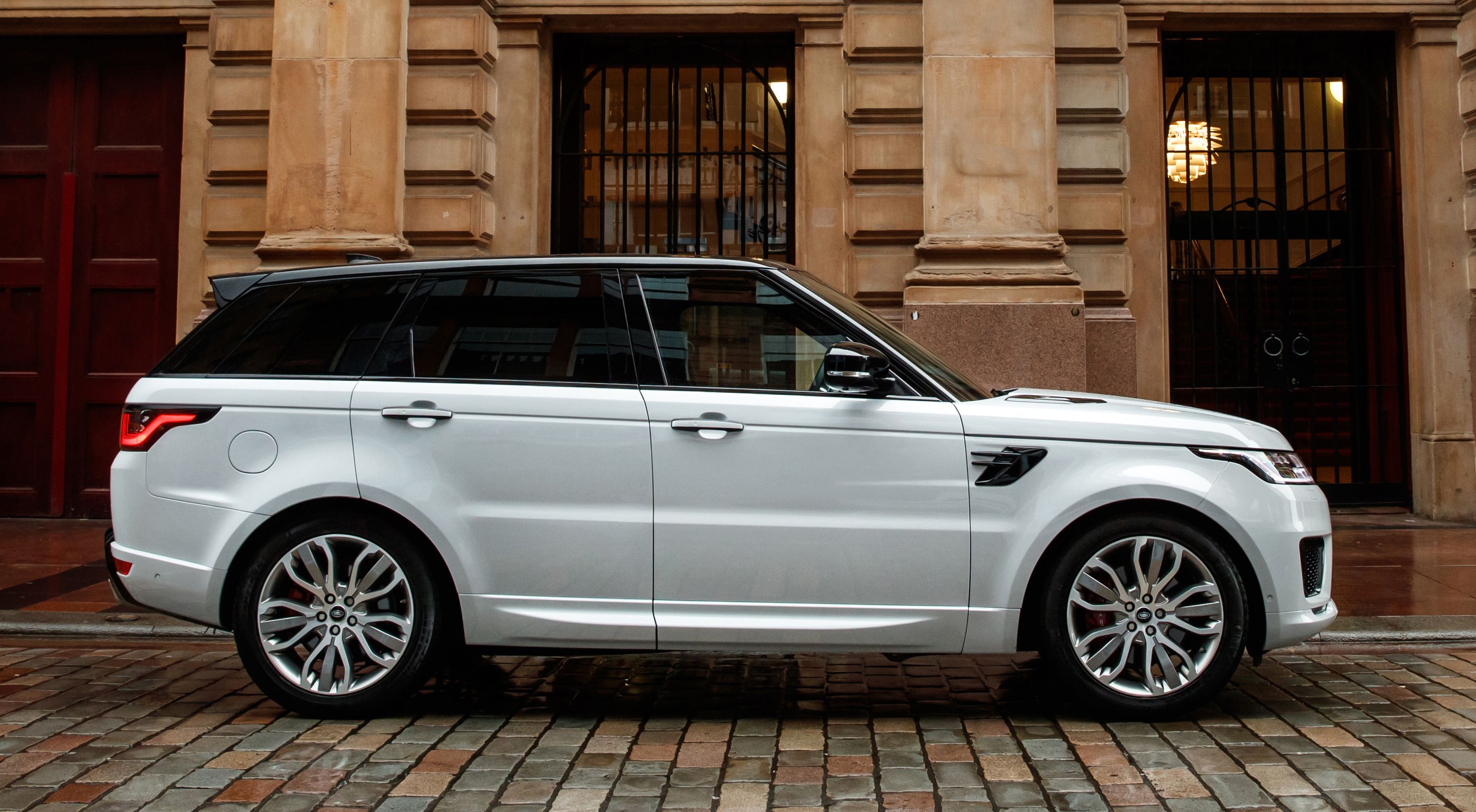 This Is How The Second-Gen Range Rover Sport Stacks Up Against Its New ...