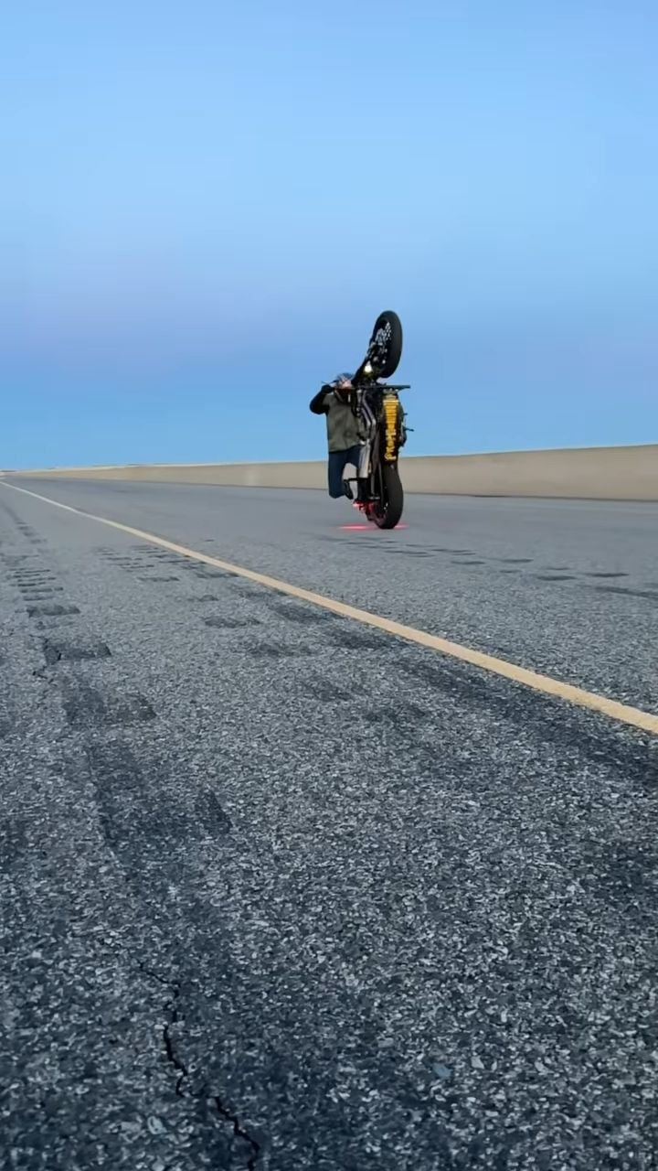 VIDEO: 90-Degree Wheelie On Harley-Davidson Roadster = Fireworks!