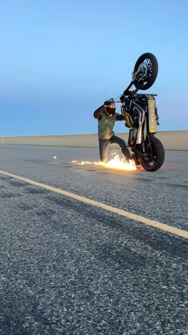 VIDEO: 90-Degree Wheelie On Harley-Davidson Roadster = Fireworks!