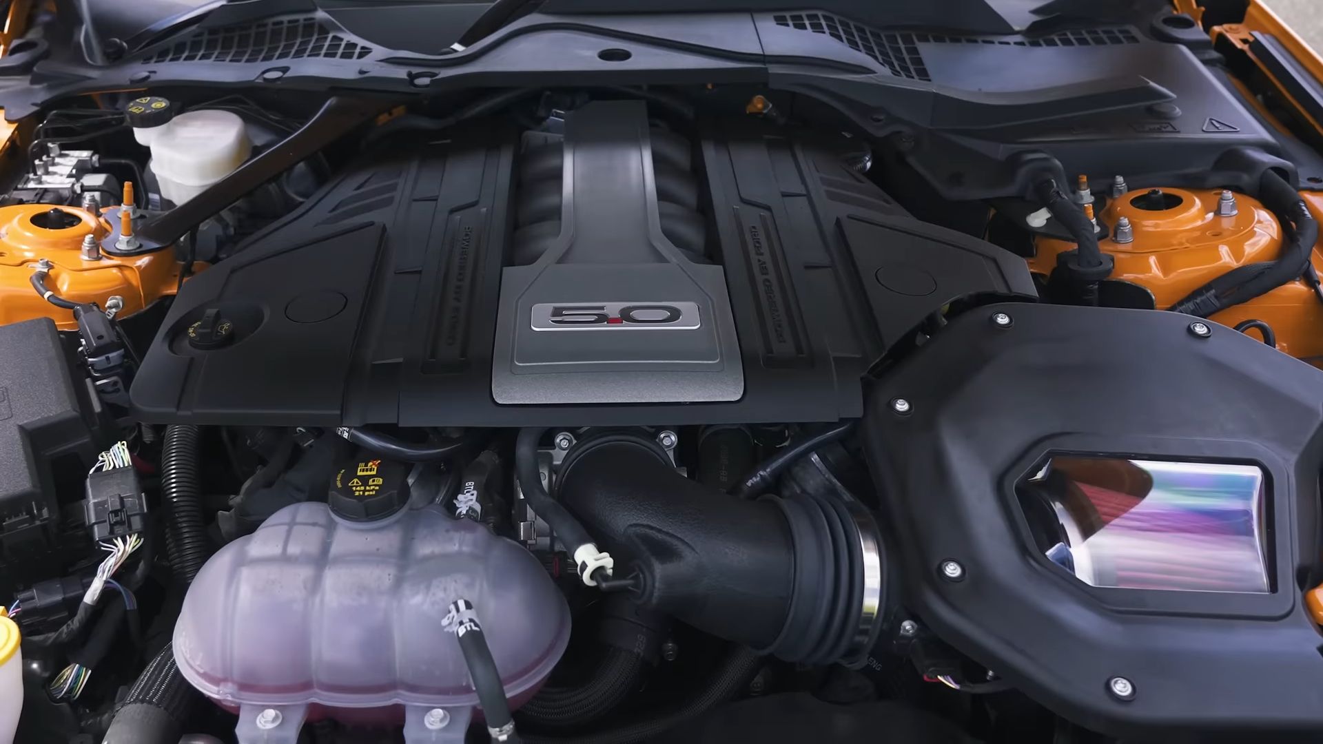 A Mini with a Hayabusa Engine Gives Nightmares To A Ford Mustang