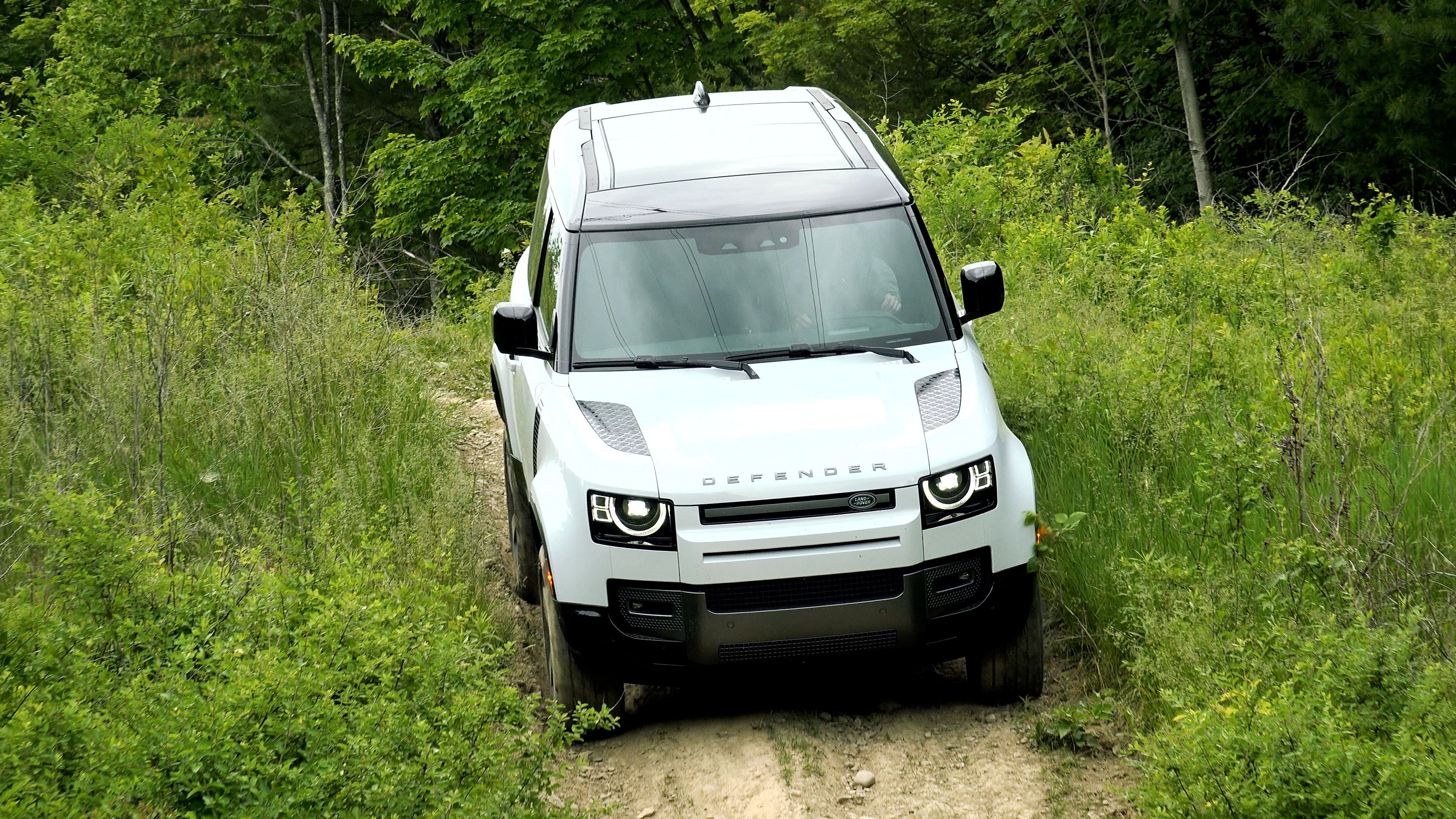 2022 Land Rover Defender 90 V8 Review: Overpowered and Not Without ...