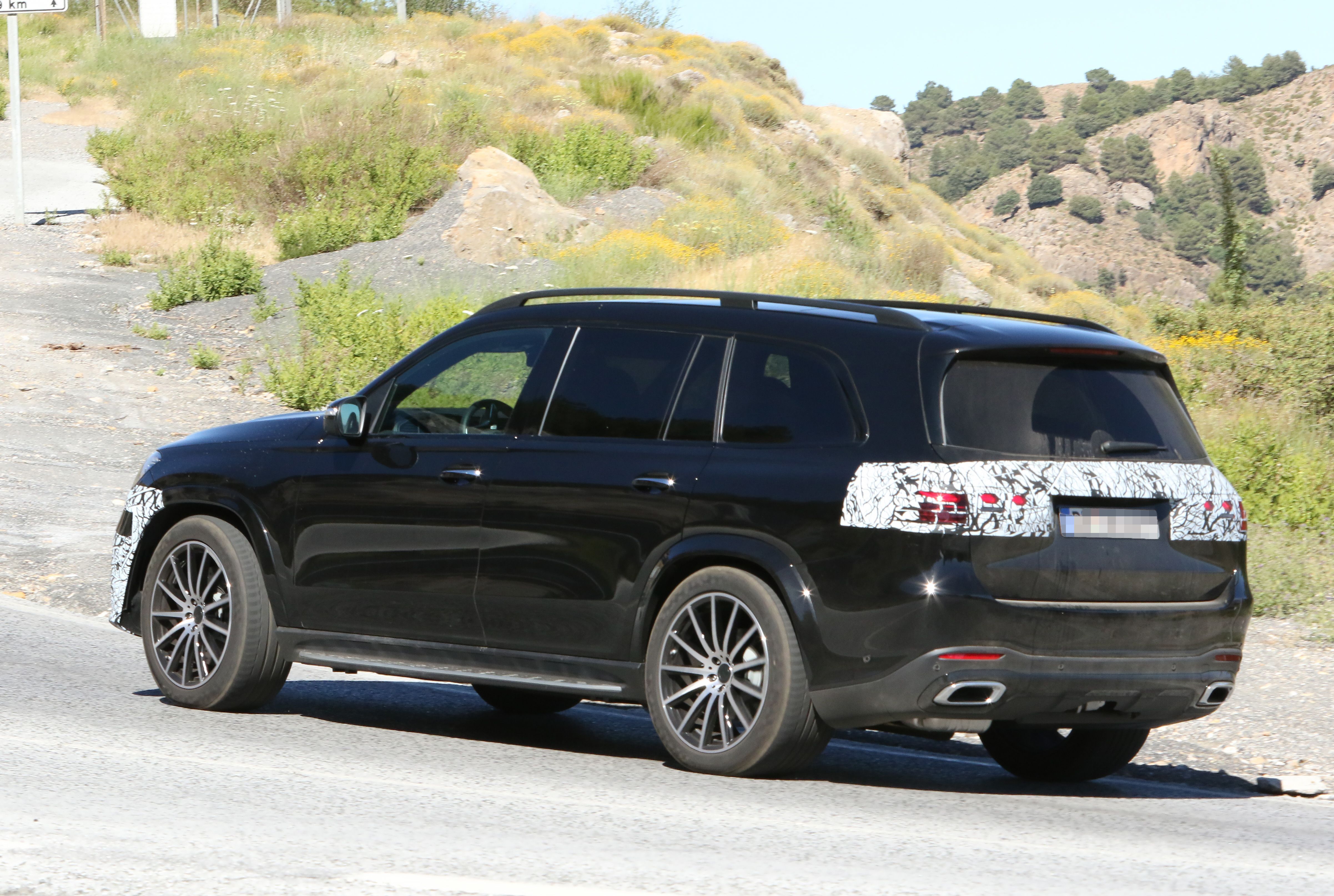 Spy Shots: An Early Look at the 2023 Mercedes GLS Facelift
