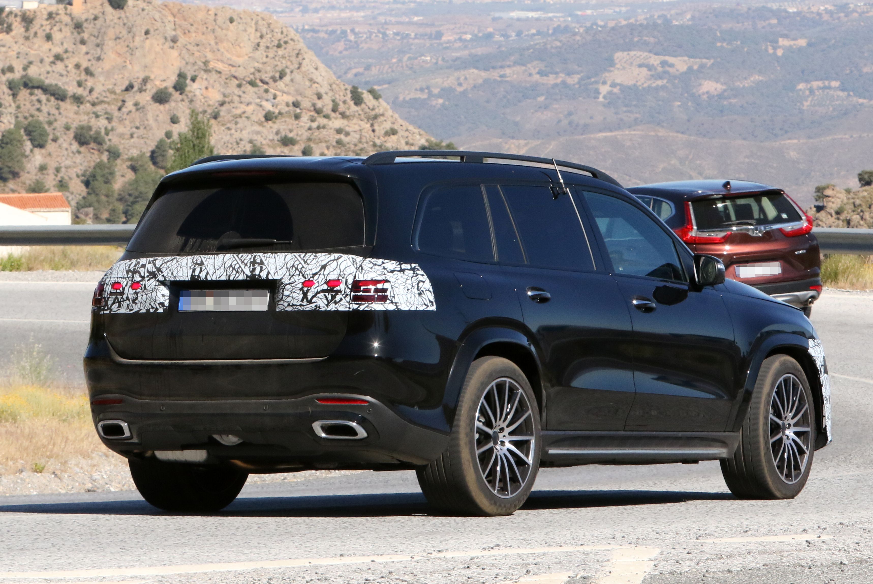 Spy Shots: An Early Look at the 2023 Mercedes GLS Facelift