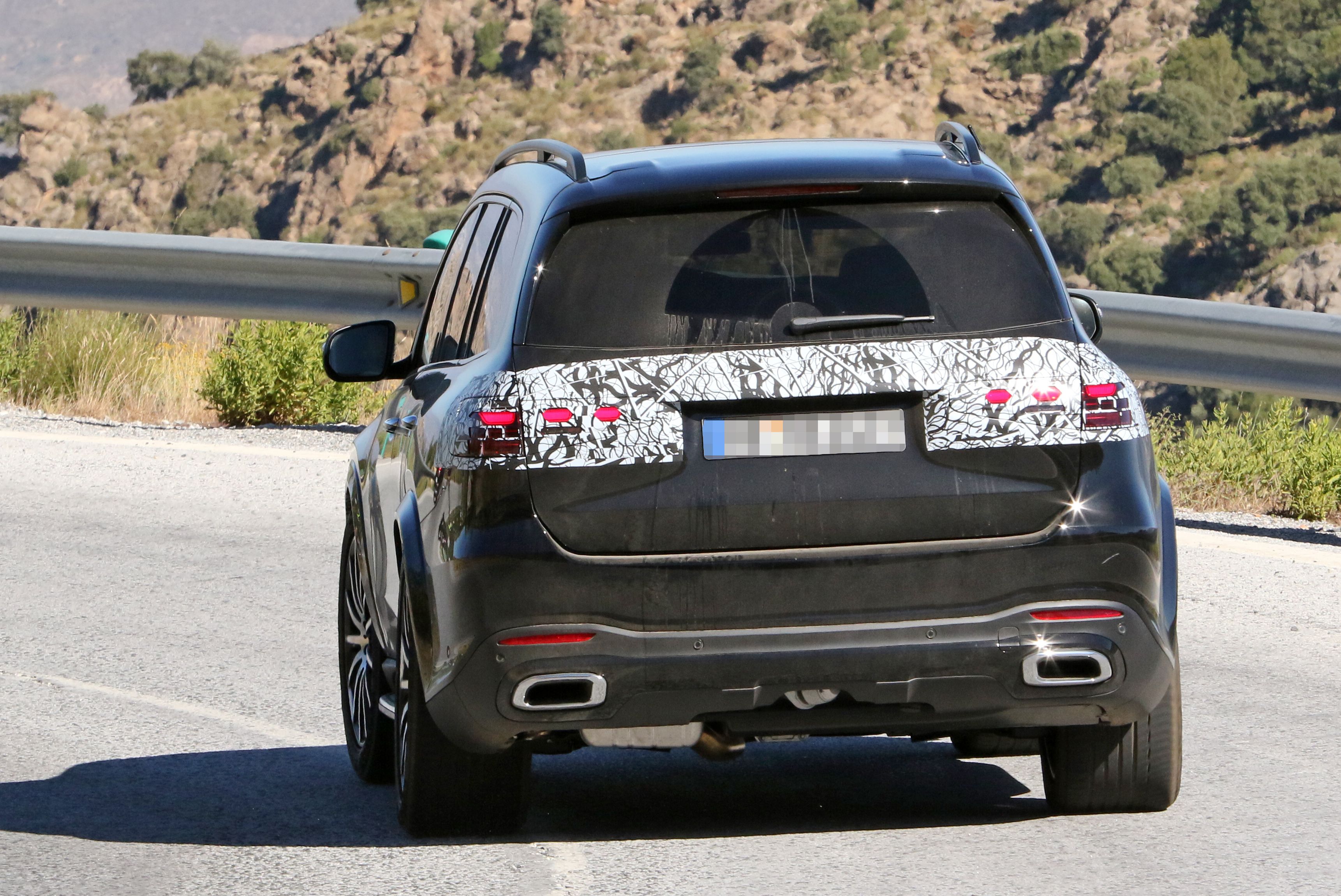 Spy Shots: An Early Look at the 2023 Mercedes GLS Facelift