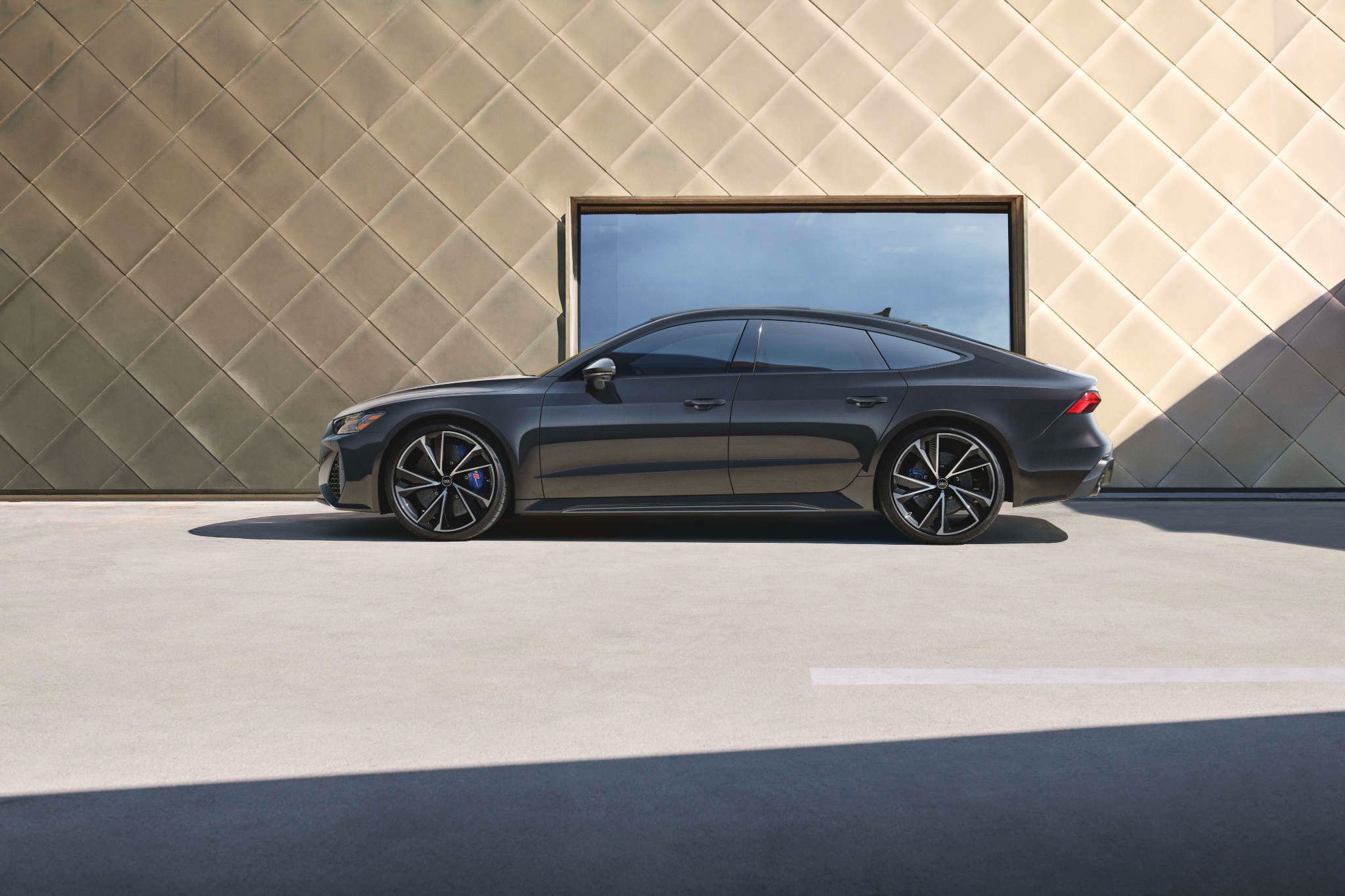 2022 Audi RS 7 Exclusive Edition Looks Amazing In Mamba Black
