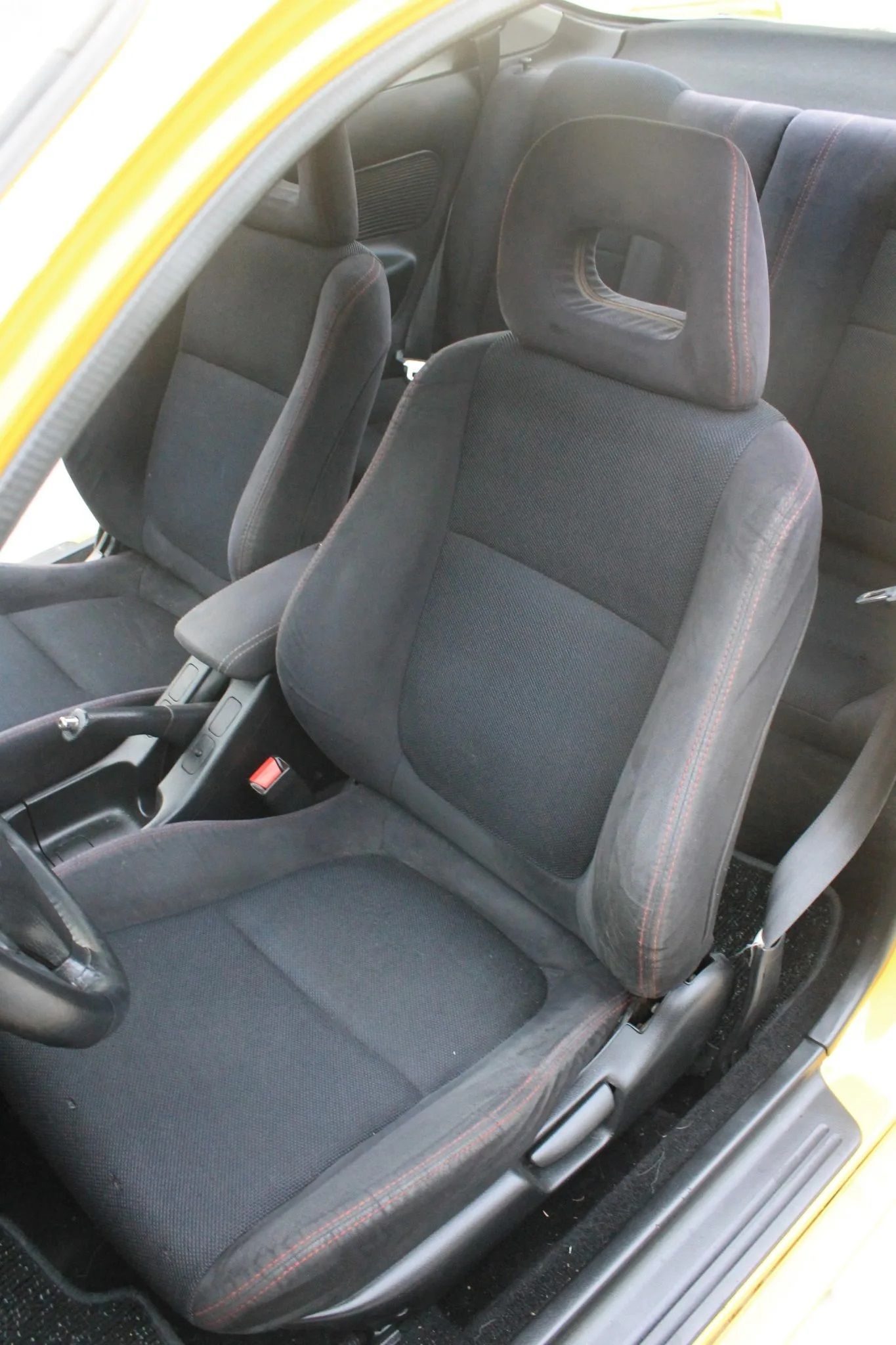 This Rare 2001 Acura Integra Type R Will Make You Miss Old Days