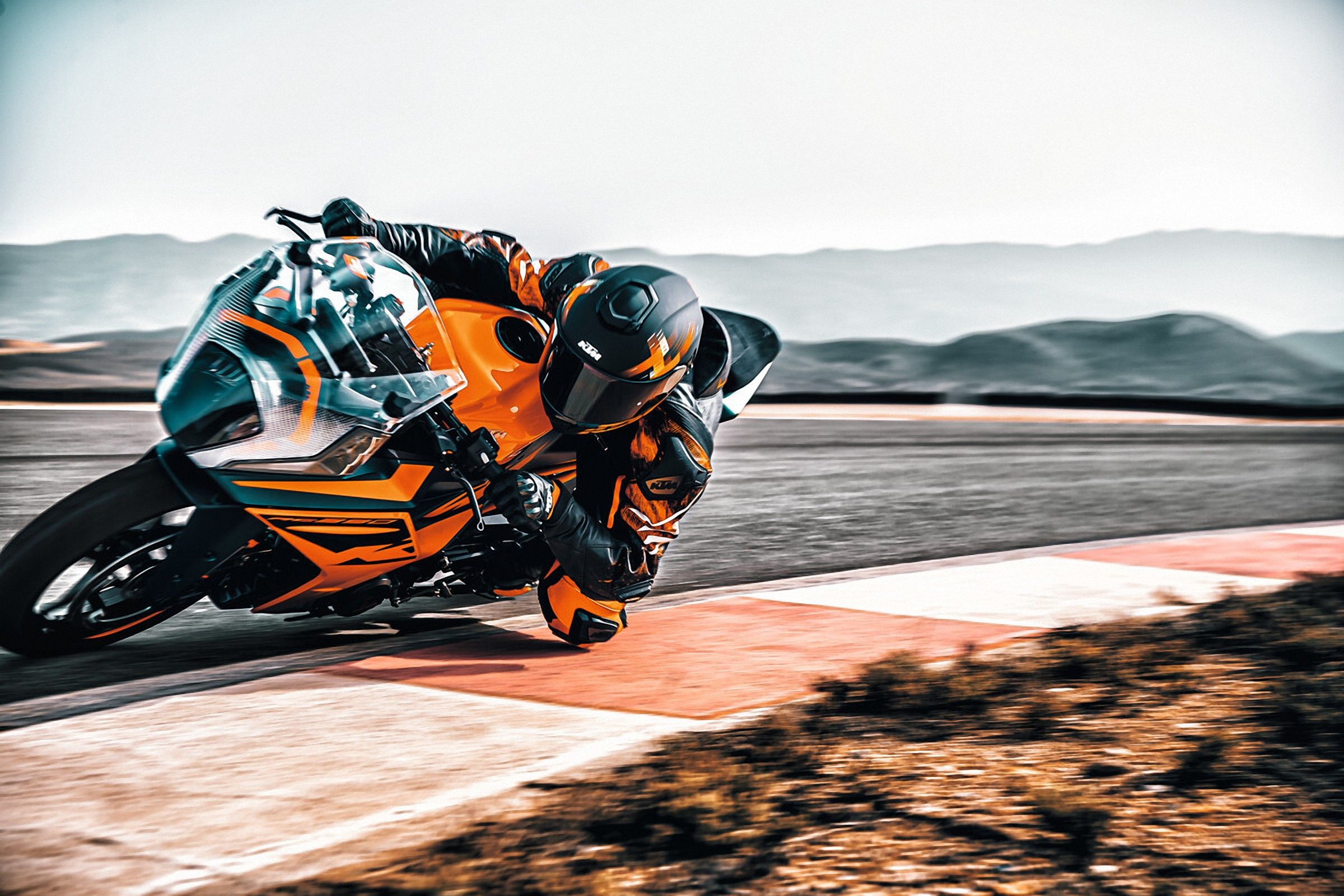 2022 KTM RC 390 - Performance, Price, and Photos