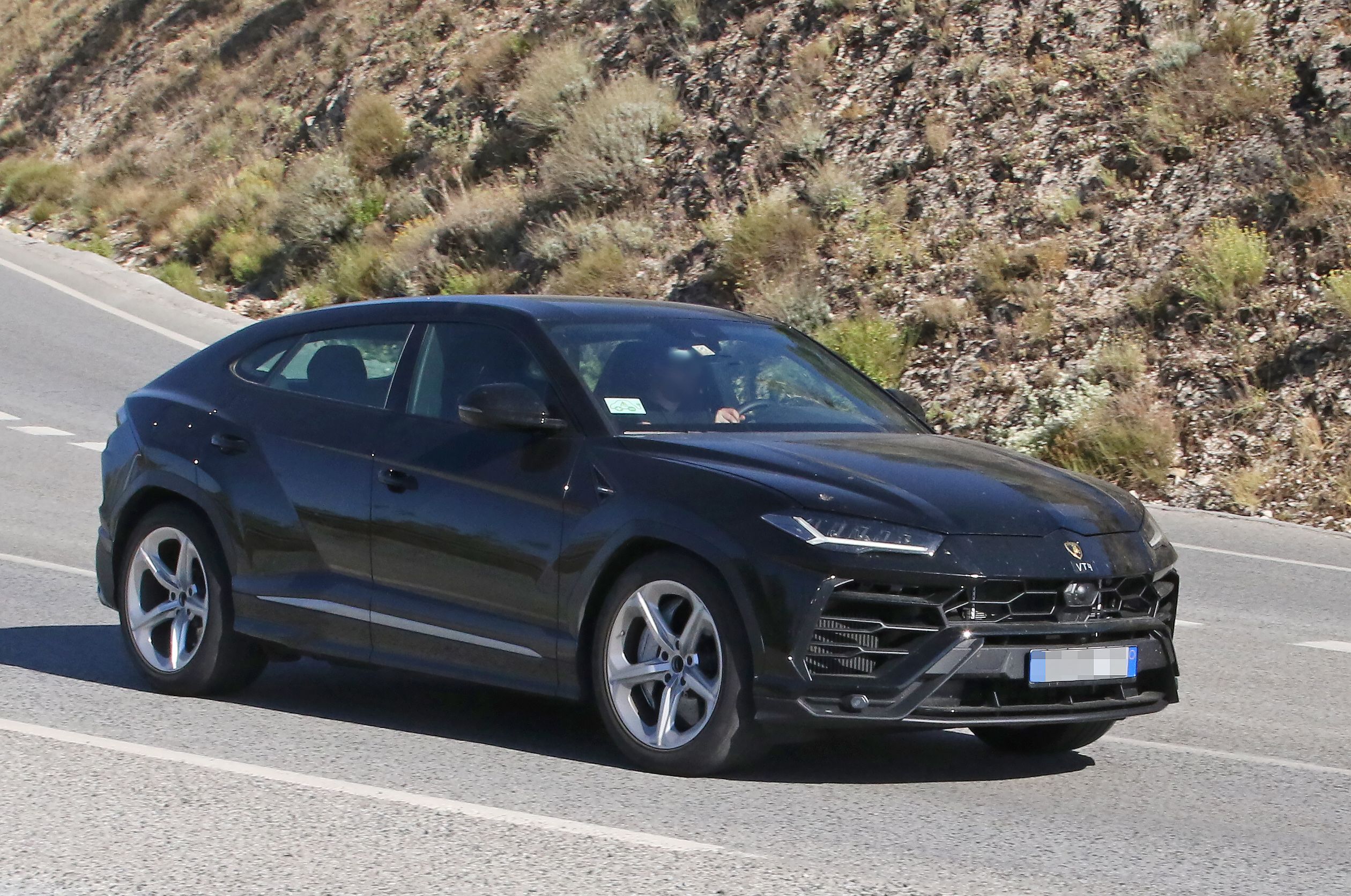 Spy Shots: An Early Look at the Lamborghini Urus Hybrid PHEV