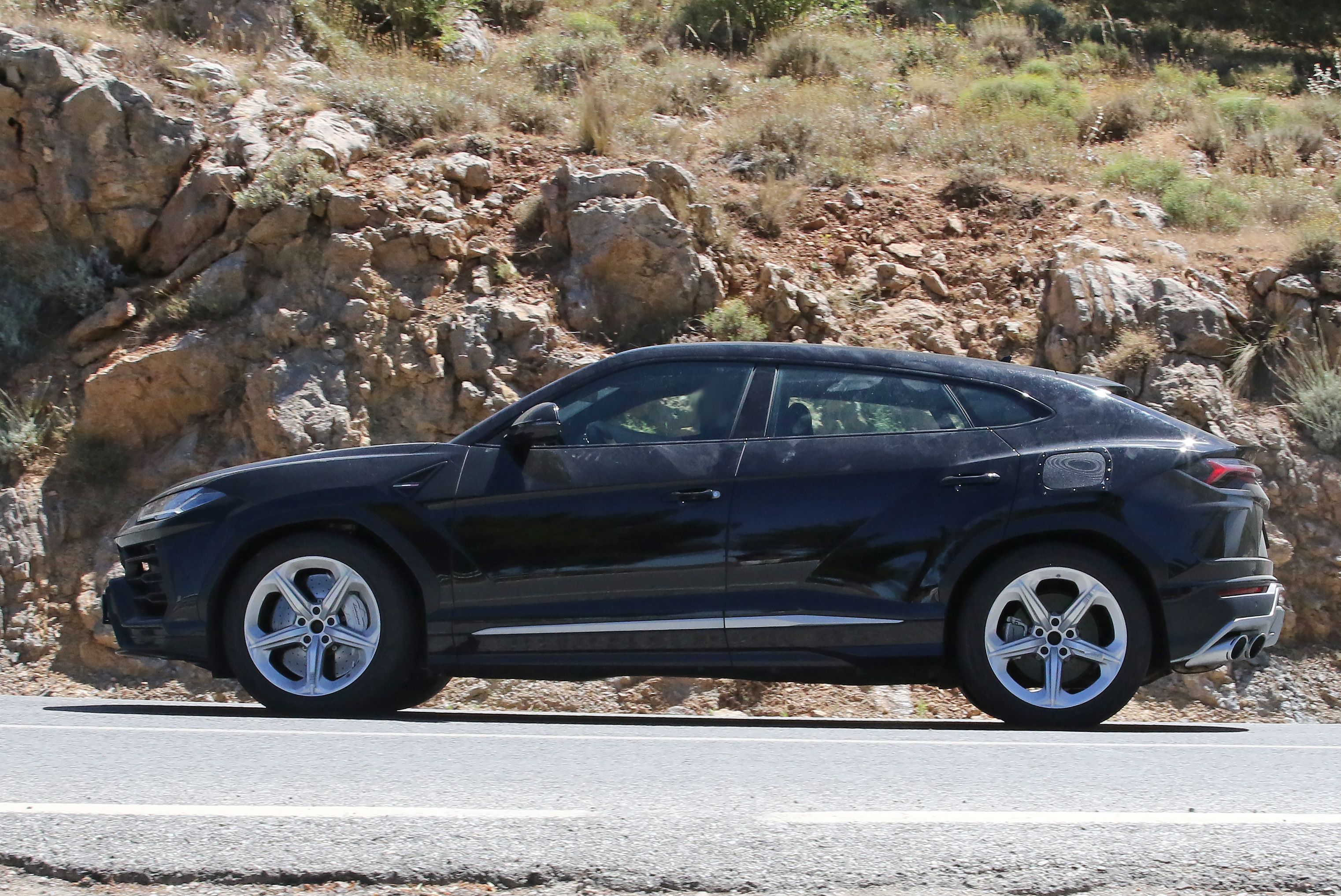 Spy Shots: An Early Look at the Lamborghini Urus Hybrid PHEV