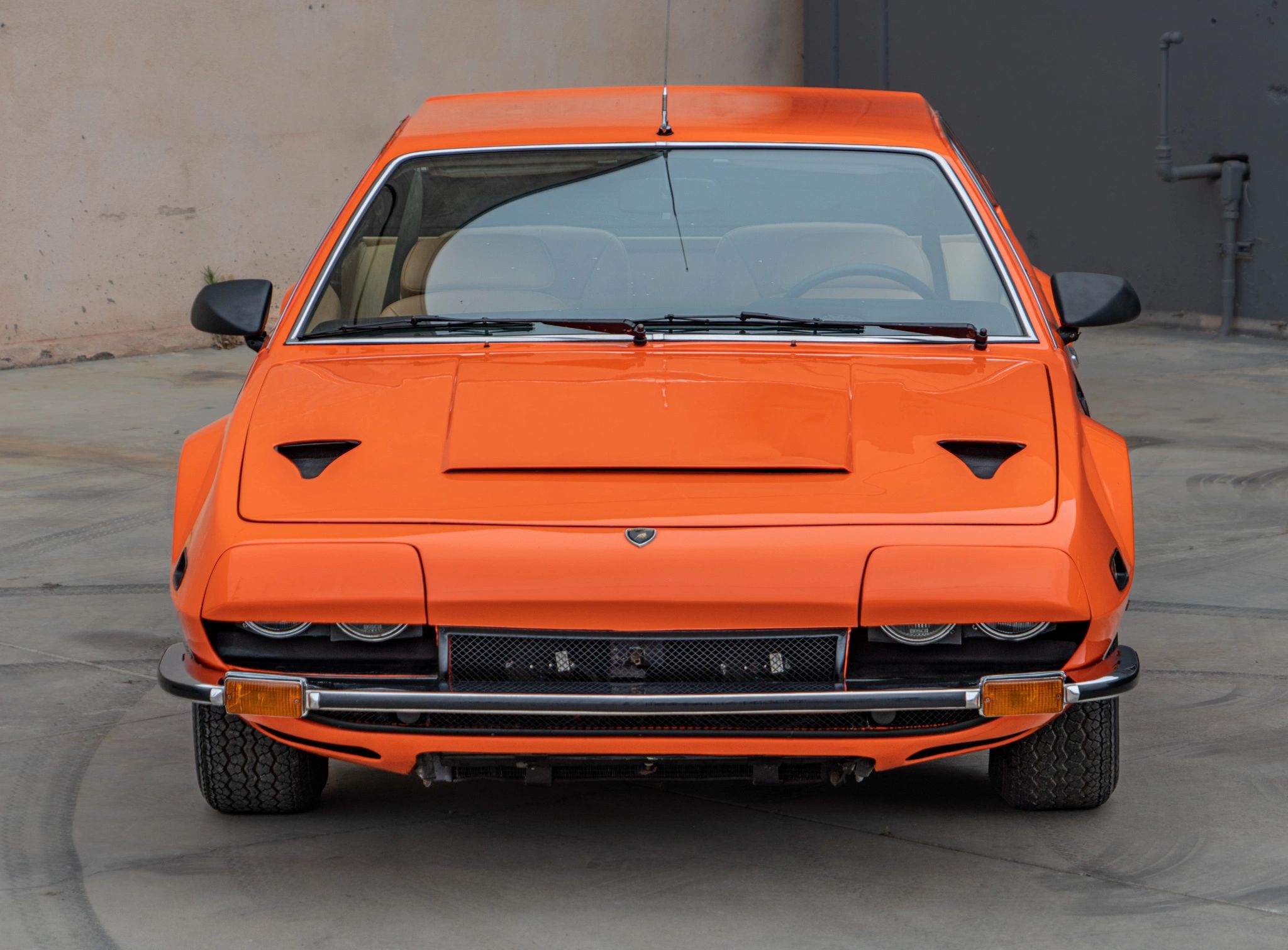 The True Story Behind Lamborghini Jarama - One of the Rarest and ...