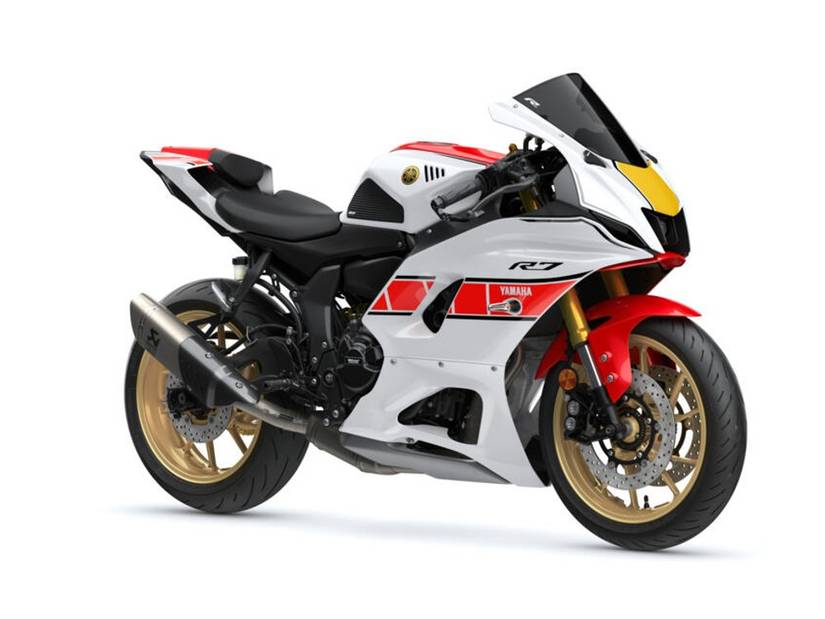 Level Up Your Yamaha R7 With These Bespoke Accessory Packs