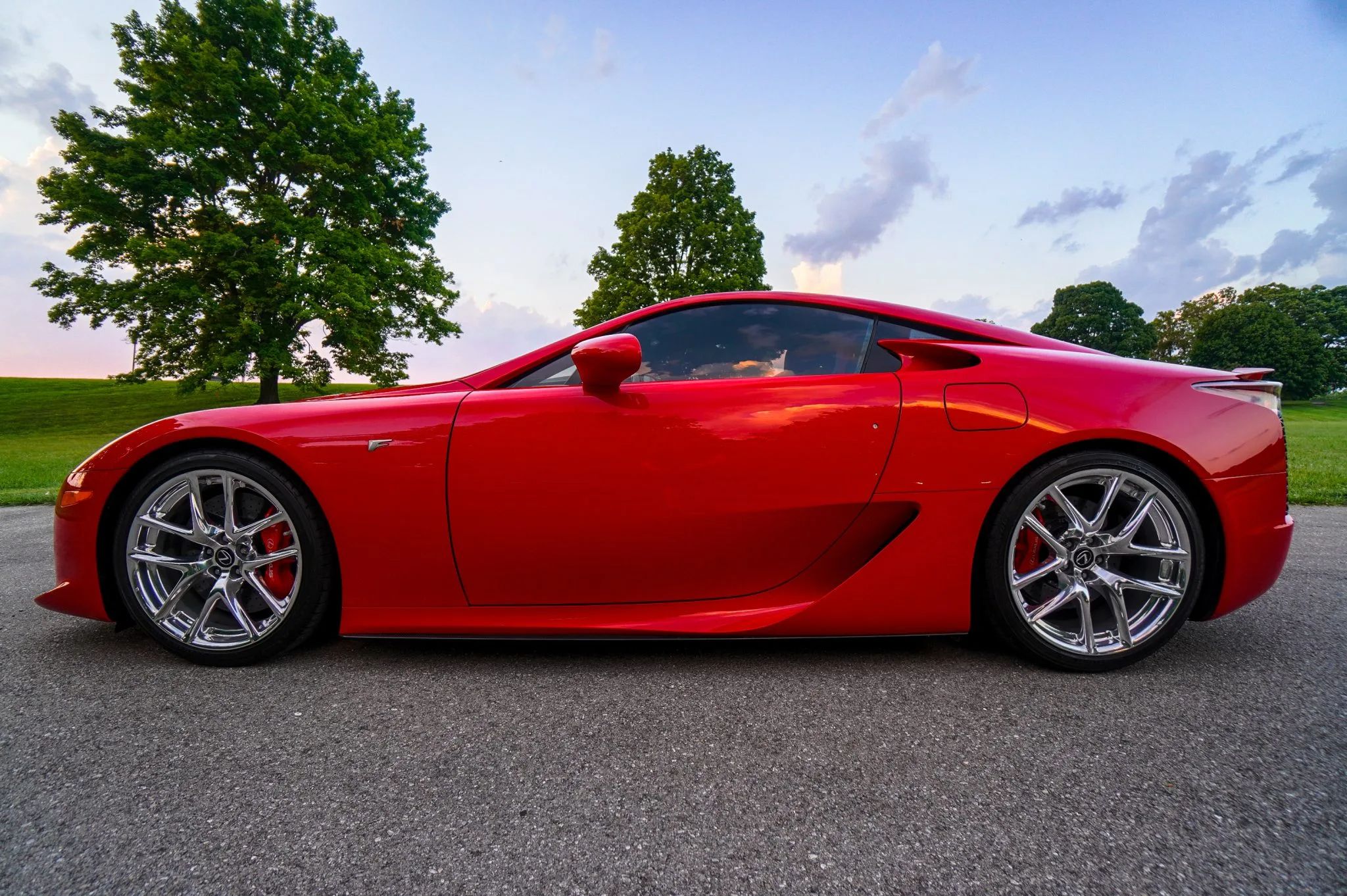 2012 Lexus LFA - Who Doesn't Love a Gorgeous Lady in Red?