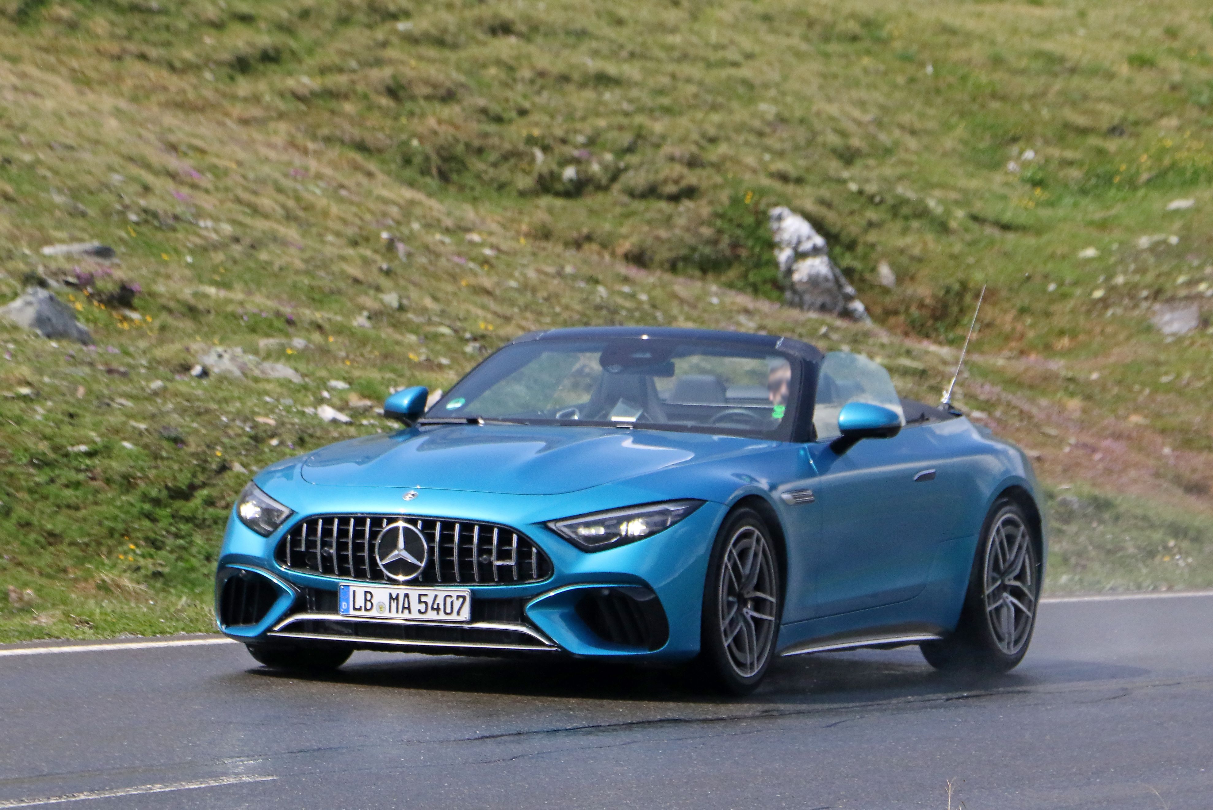 Spy Shots: An Early Look at the 2024 Mercedes-AMG SL53 PHEV
