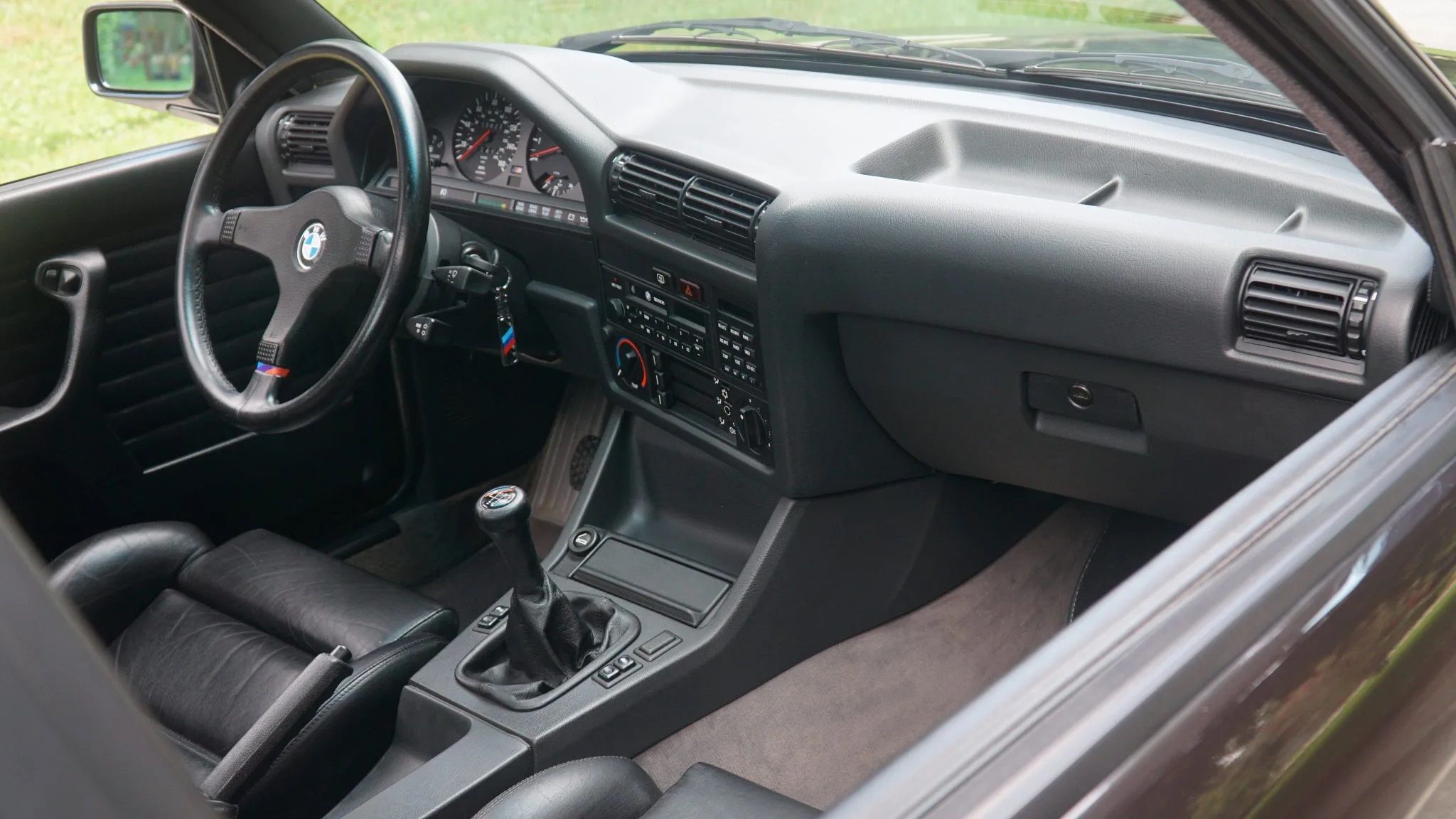 This E30 1989 BMW M3 Is Sure to Awaken the Purist in You