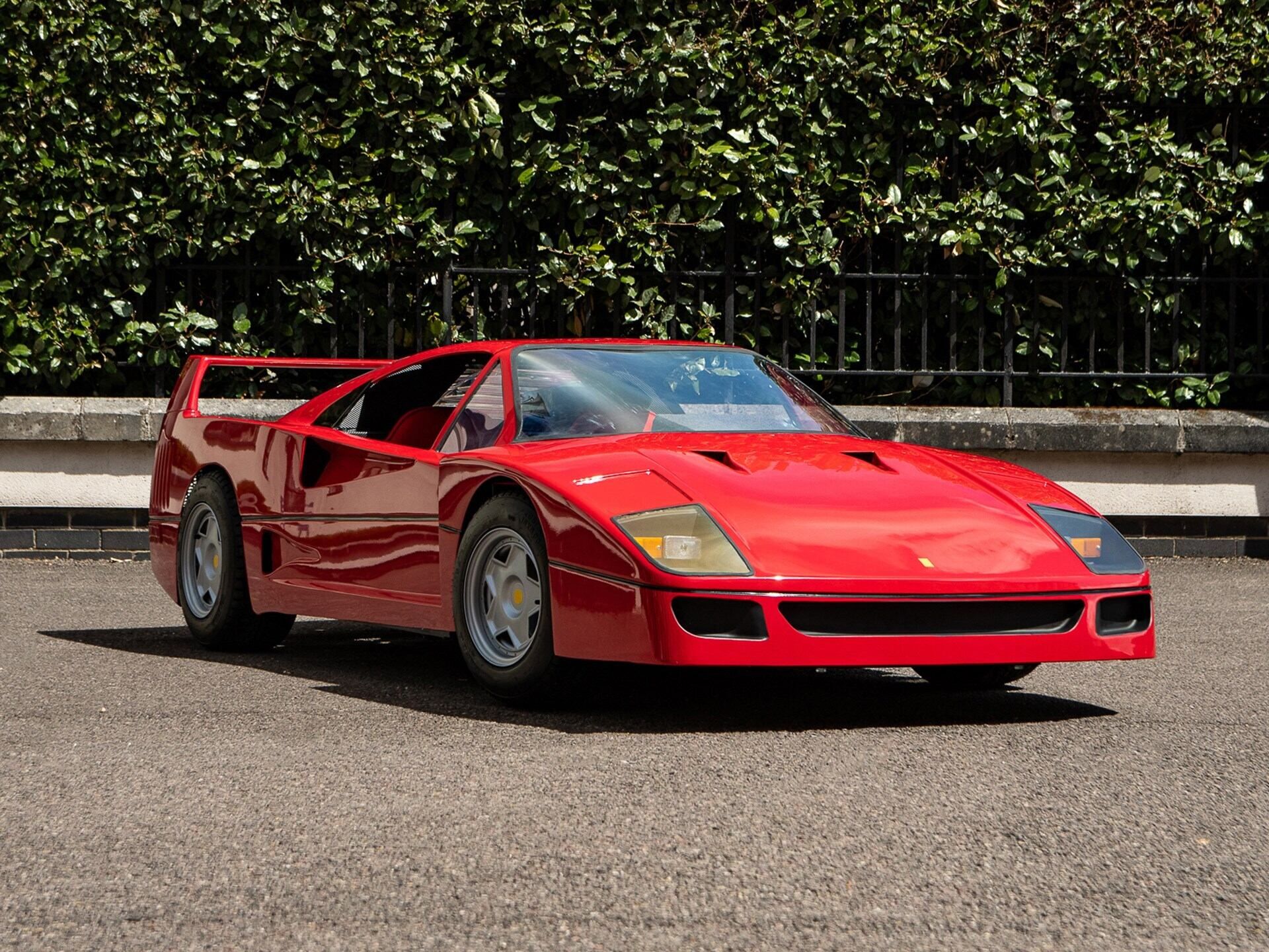 This is the Slowest And Cheapest Ferrari F40 on the Planet
