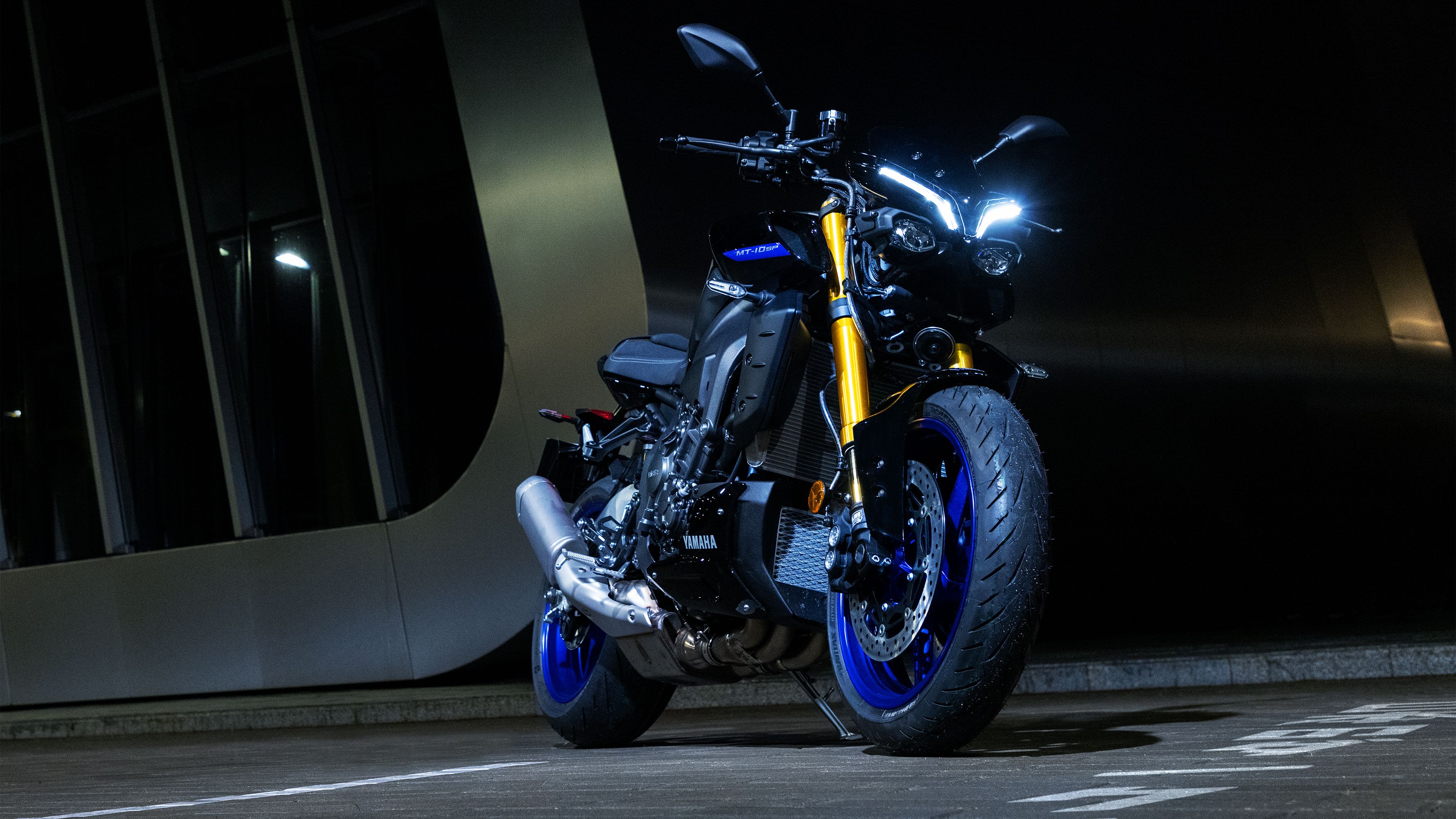 2022 Yamaha MT-10 - Performance, Price, and Photos