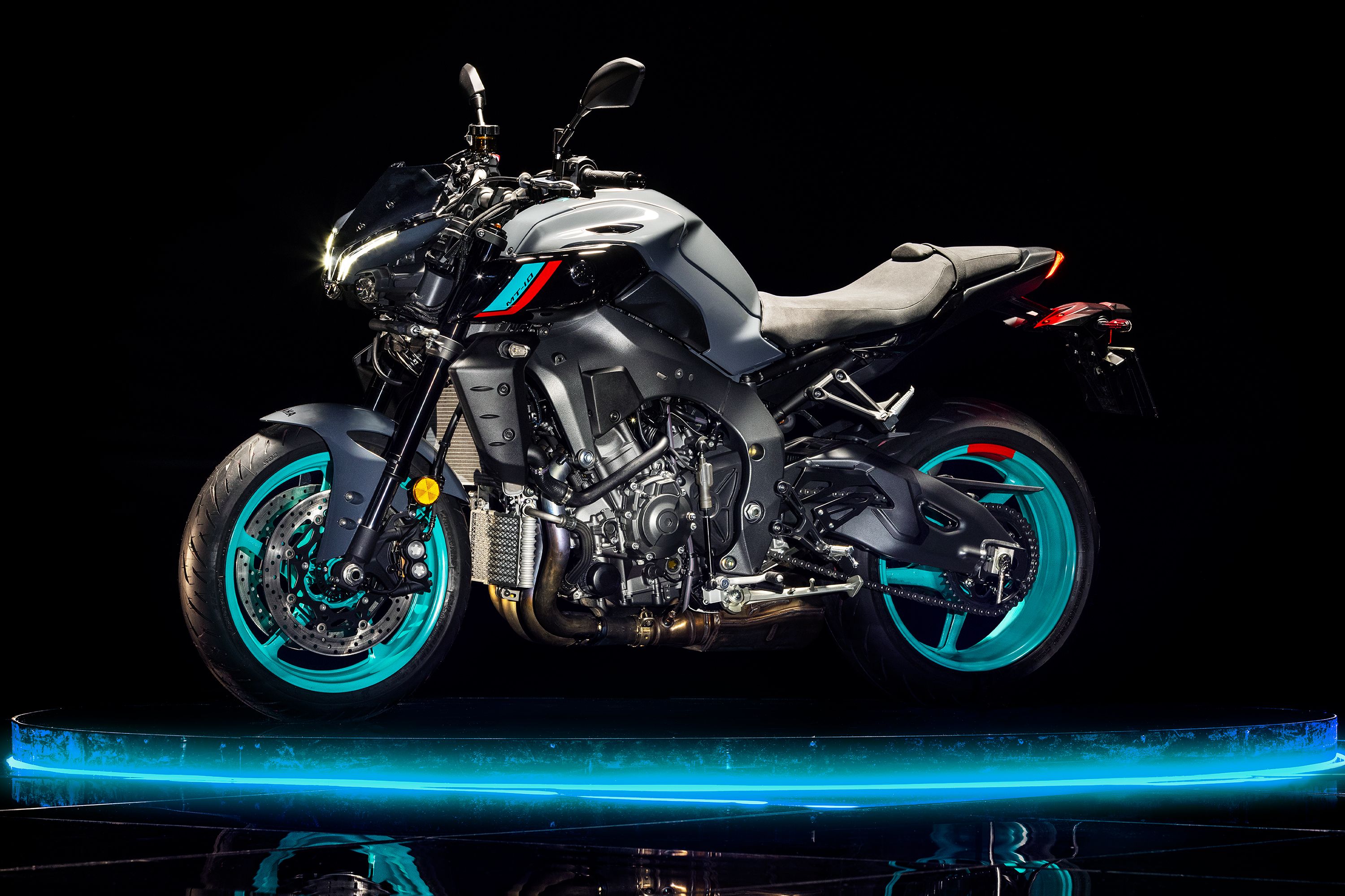 2022 Yamaha MT-10 - Performance, Price, and Photos