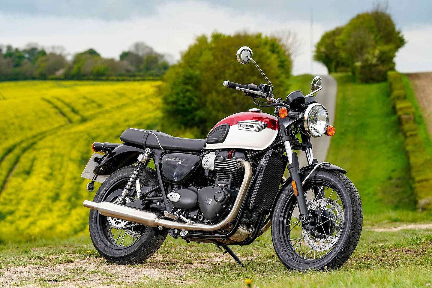 The Triumph Bonneville T100: A More Approachable Bonneville And Better ...