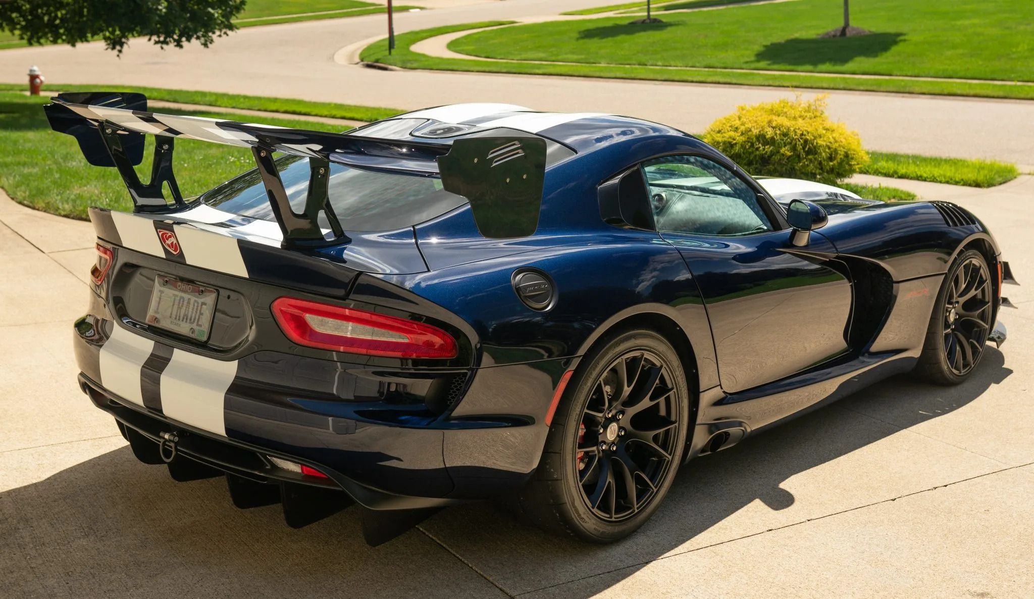 This 2016 Dodge Viper ACR Extreme Was the Last of a Dying Breed