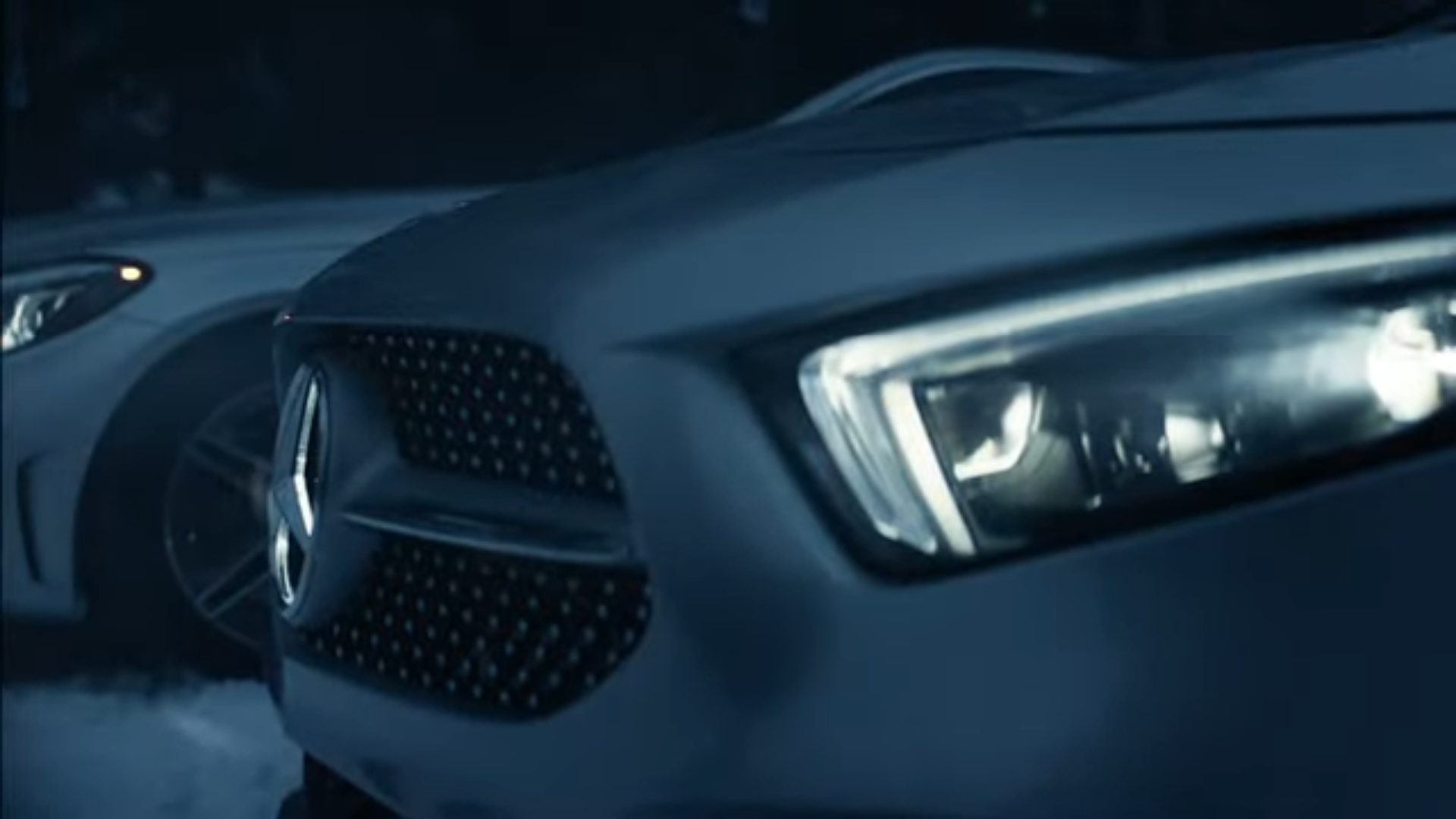 Santa and Mercedes – It Seems to be a Theme, But Is This Really How ...