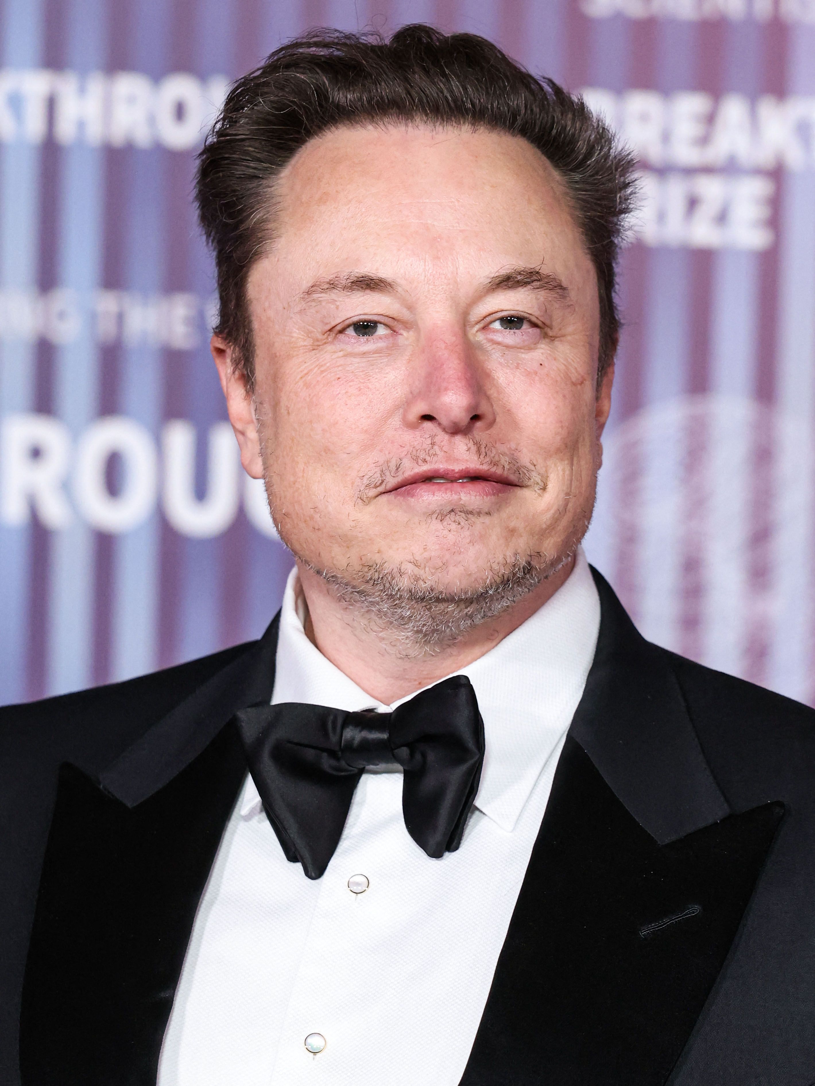 Elon Musk Will Soon Leave Government Behic
