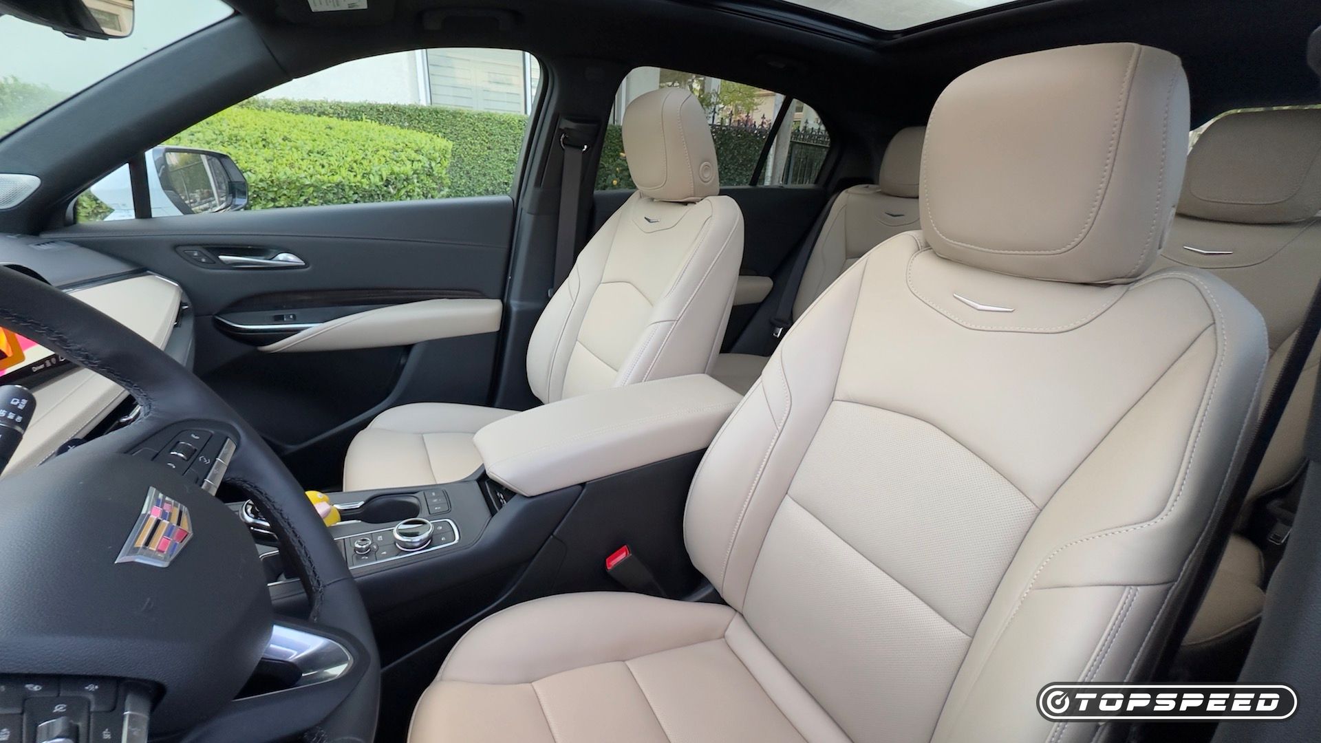 2024 Cadillac XT4 Premium Luxury Review - Small in Size But Is It a ...