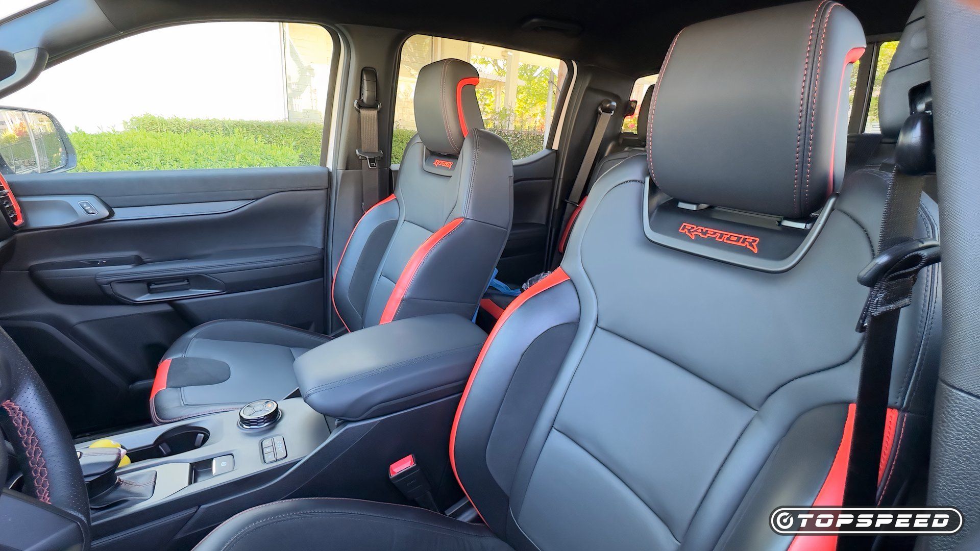 2024 Ford Ranger Raptor Review - Bigger Isn't Aleays Better