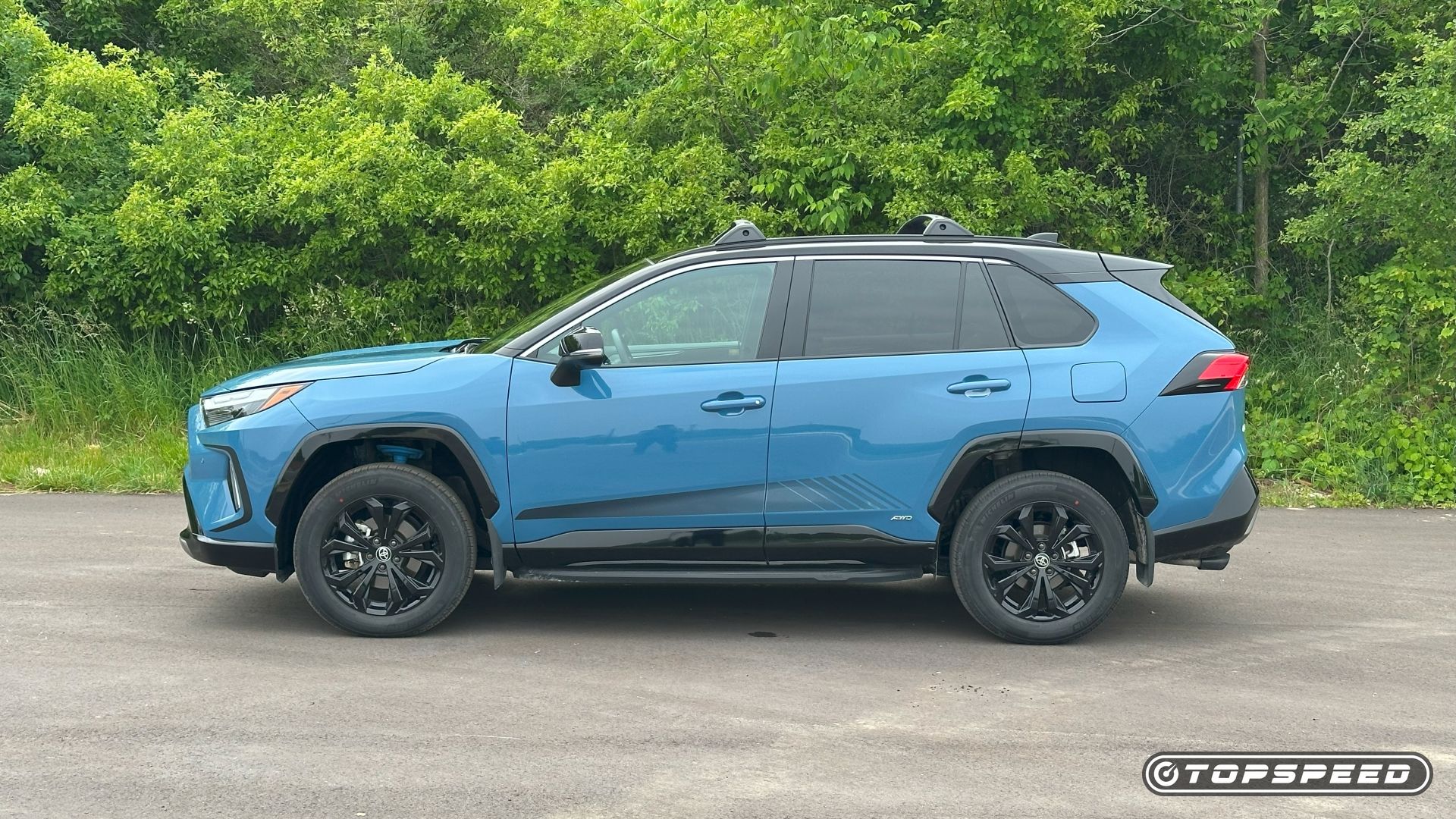 2025 Toyota RAV4 Hybrid XSE All-Wheel Drive Overview: Grasp Of ...